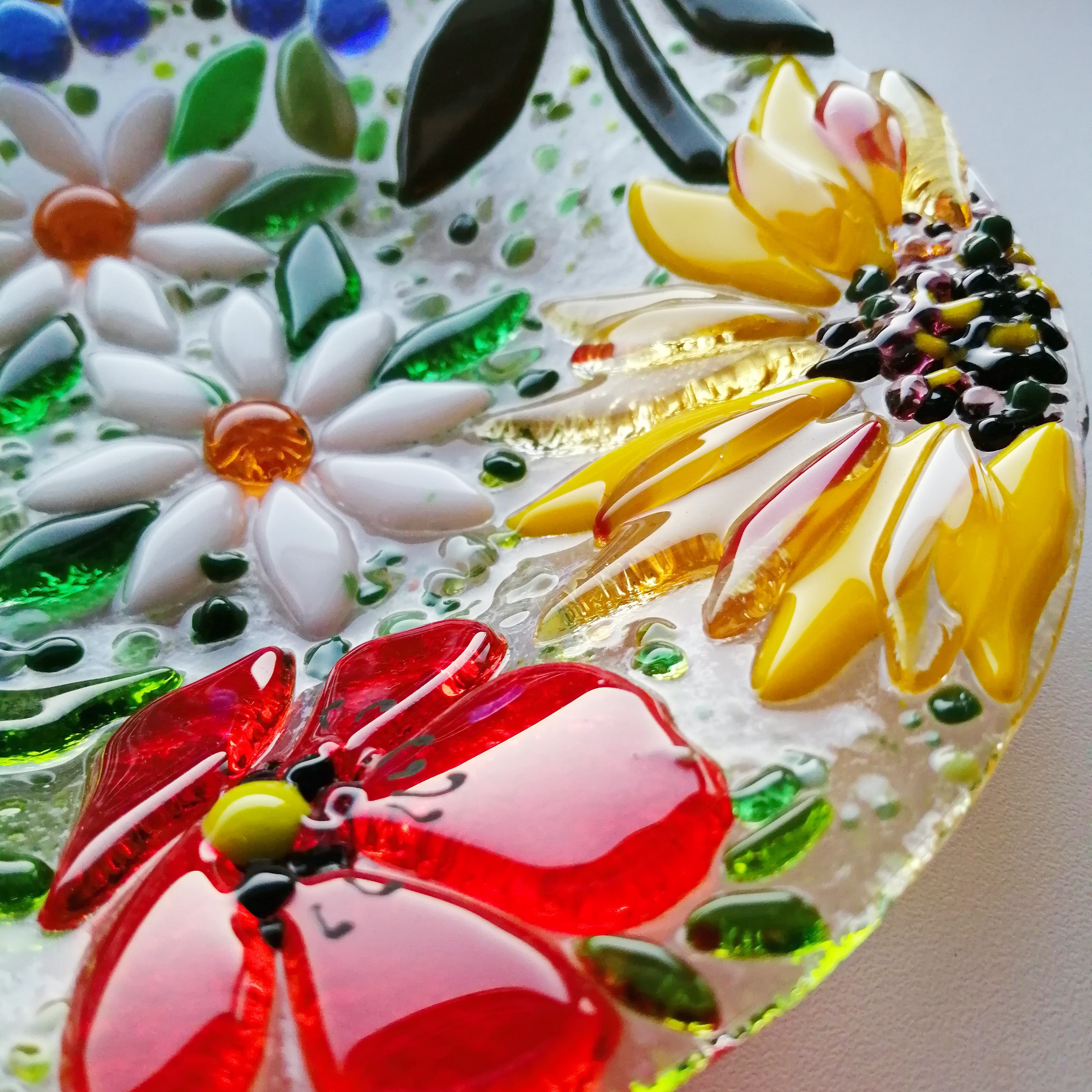 Decorative glass bowl with flowers - Handmade glass plate - Inspire Uplift