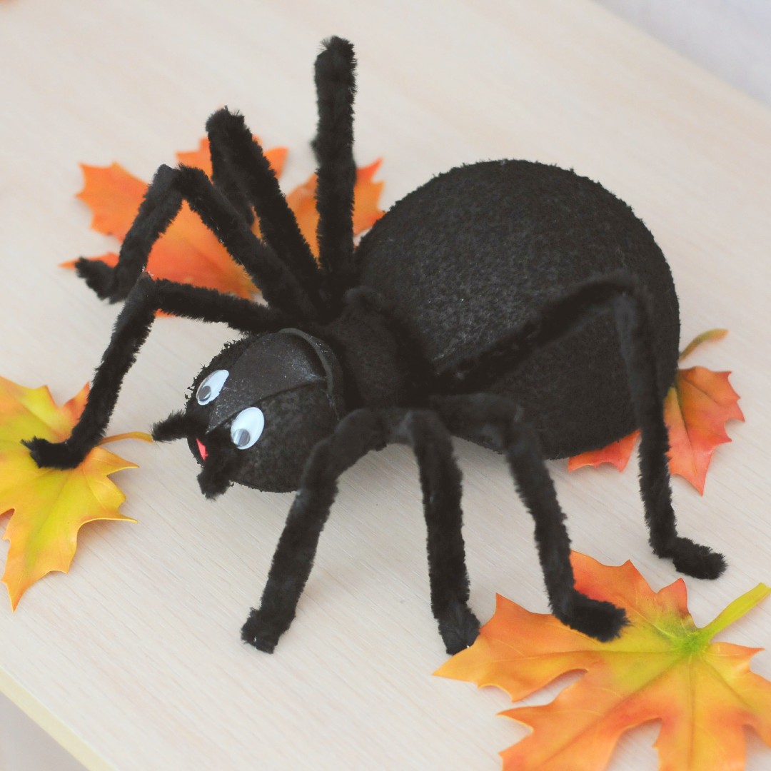 Halloween black spider. Big spooky spider. Horror Halloween - Inspire ...