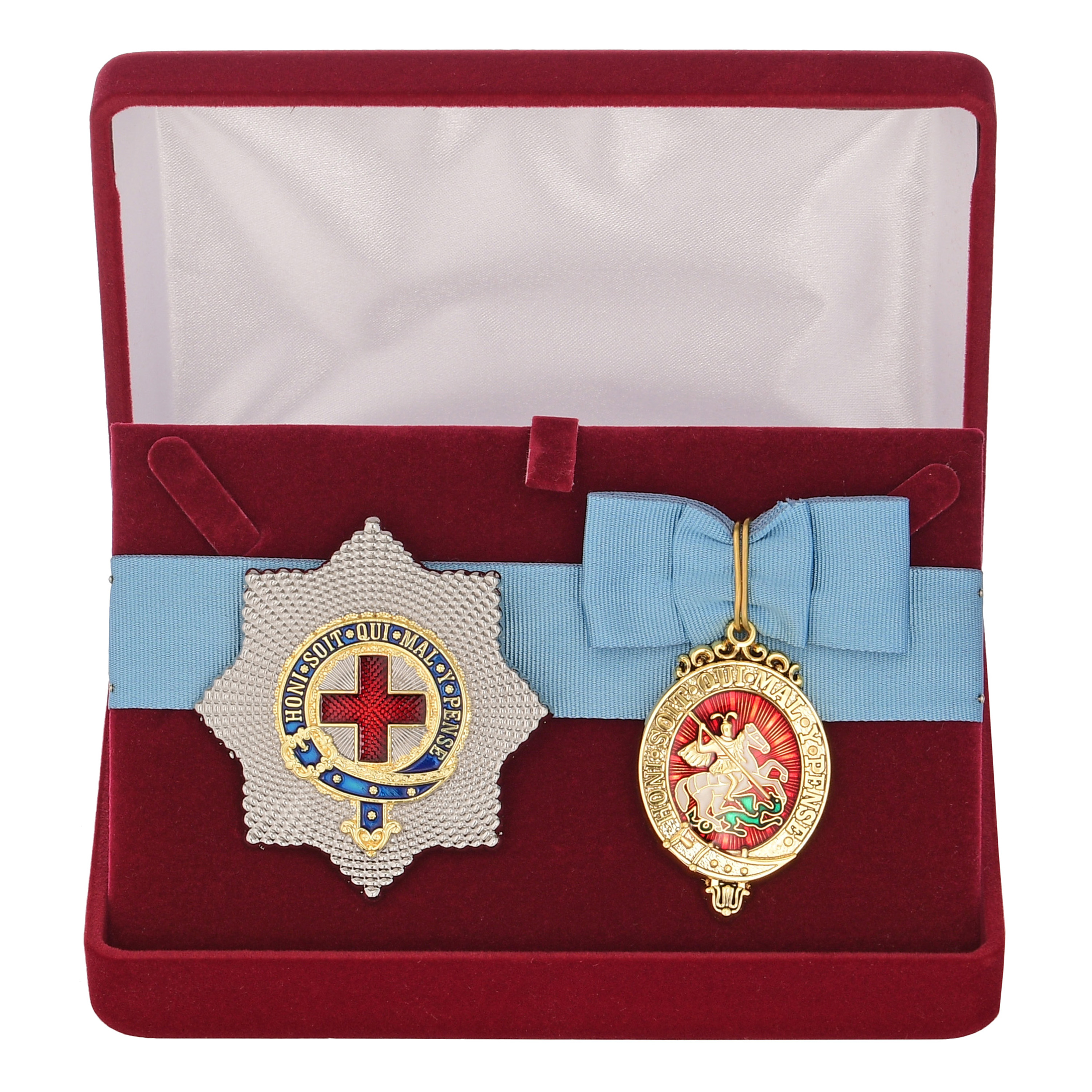 Badge and star of the Order of the Garter in a gift box, Gre - Inspire ...