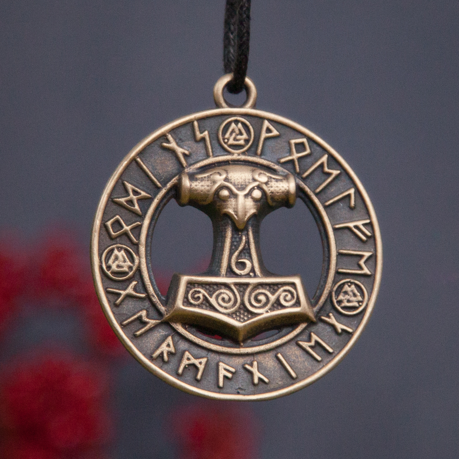 Bronze thor hammer Mjolnir pendant in rune circle. - Inspire Uplift
