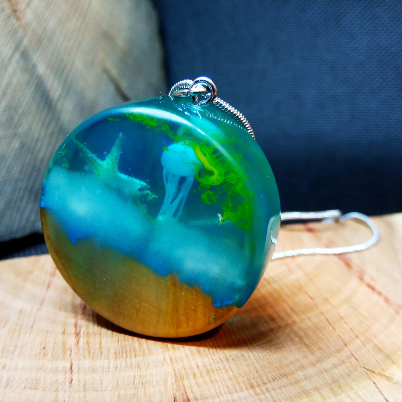 Resin glow necklace Wood resin necklace with jellyfish Resin - Inspire ...