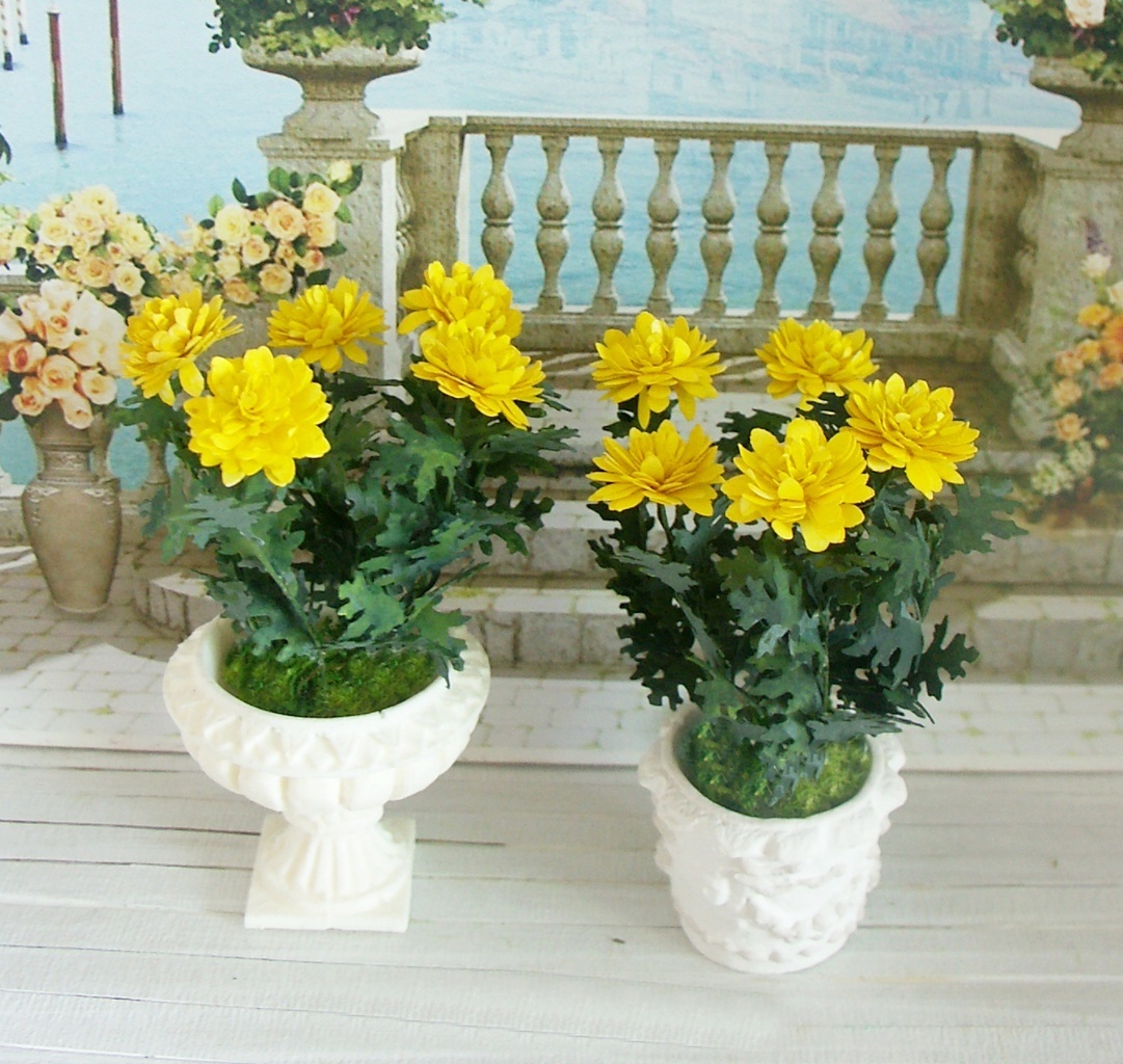 Flowers for the doll house.1:12 scale. - Inspire Uplift