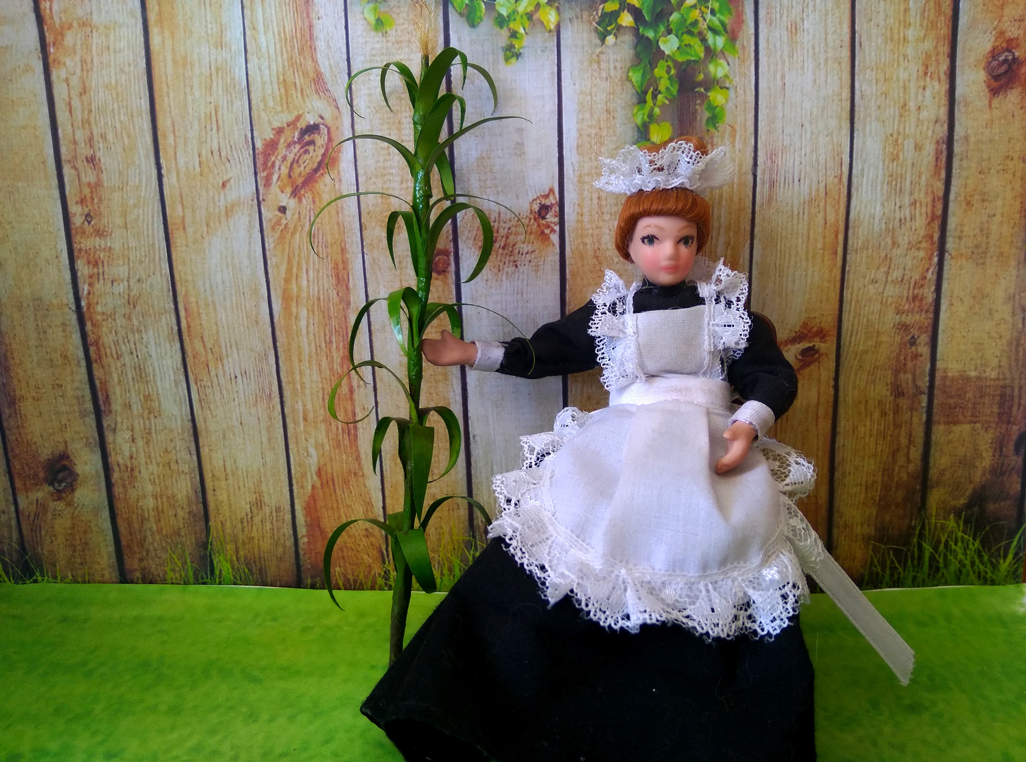 Corn trunk to create a puppet garden.1:12 scale. - Inspire Uplift
