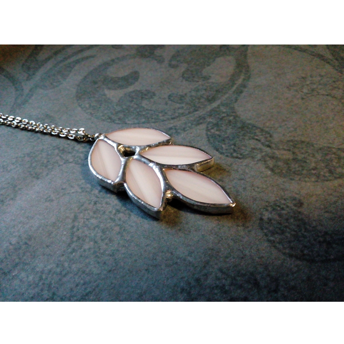 Glass spike necklace. Stained glass necklace. Leaves, leaf, - Inspire ...