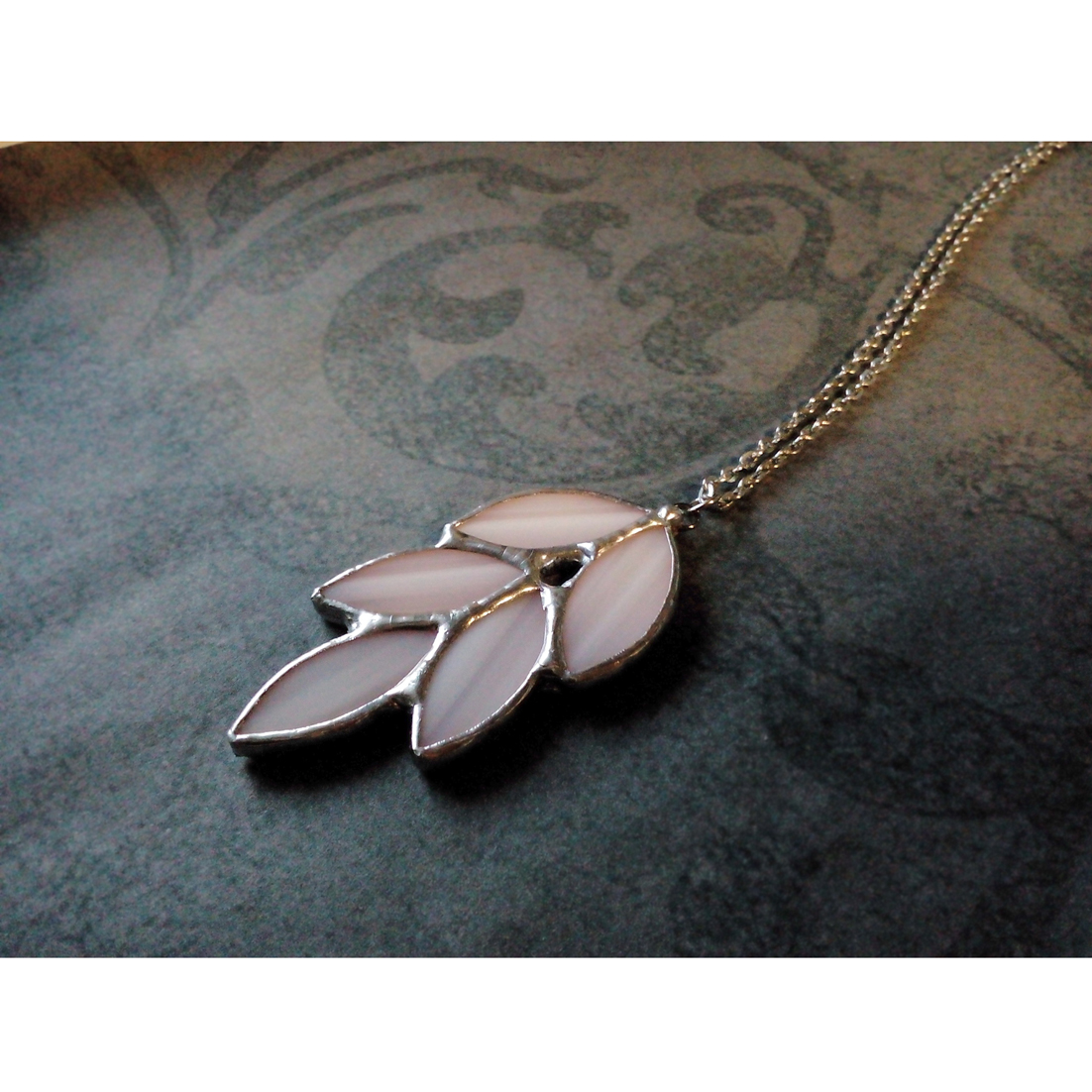 Glass spike necklace. Stained glass necklace. Leaves, leaf, - Inspire ...