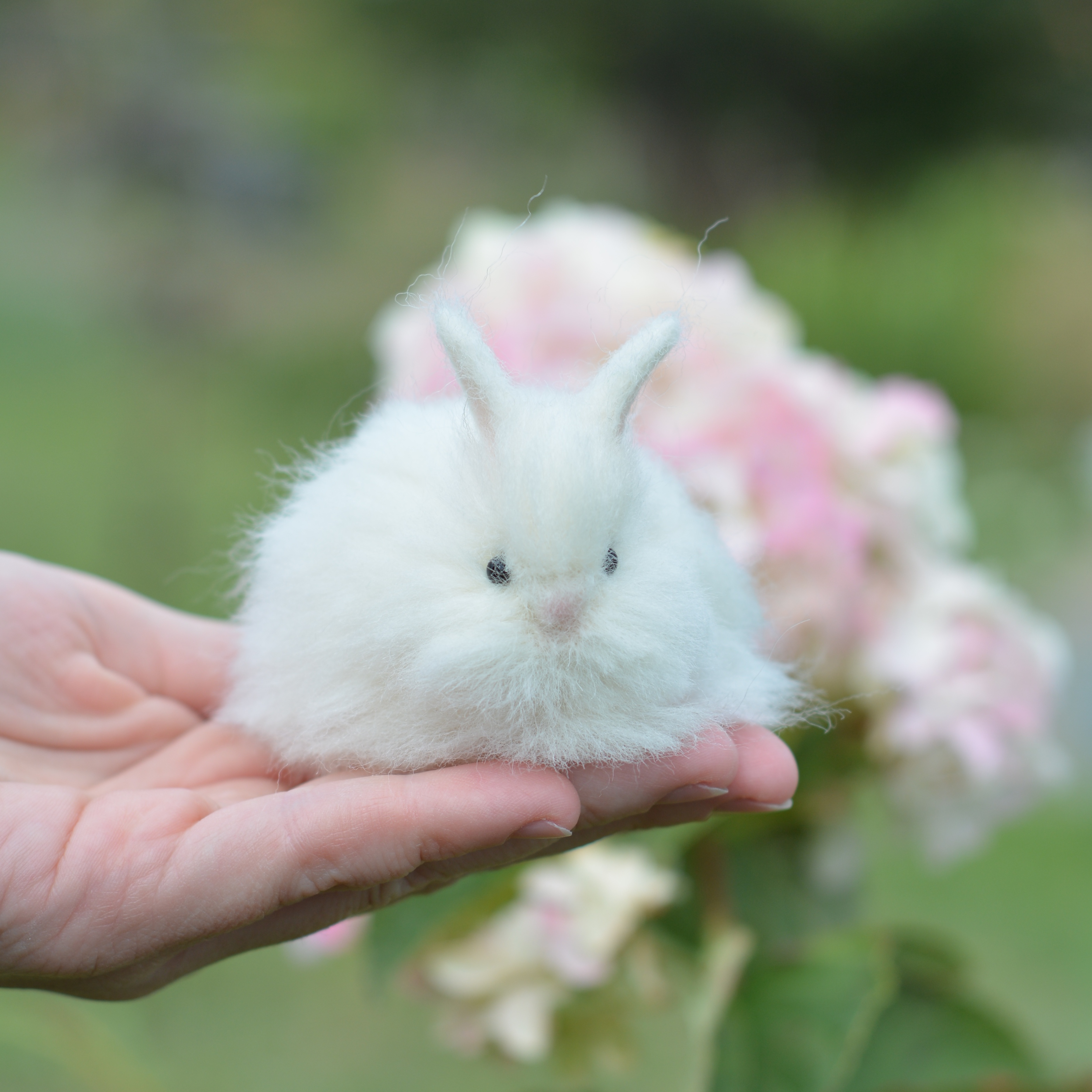White rabbit figure. Needle felted rabbit. Realistic rabbit - Inspire ...