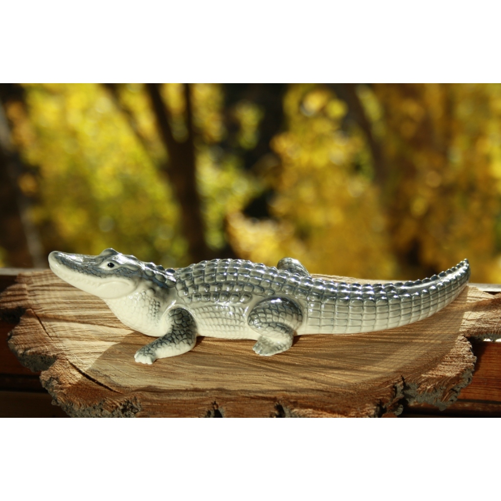 figurine Crocodile, alligator porcelain , statuette - Inspire Uplift