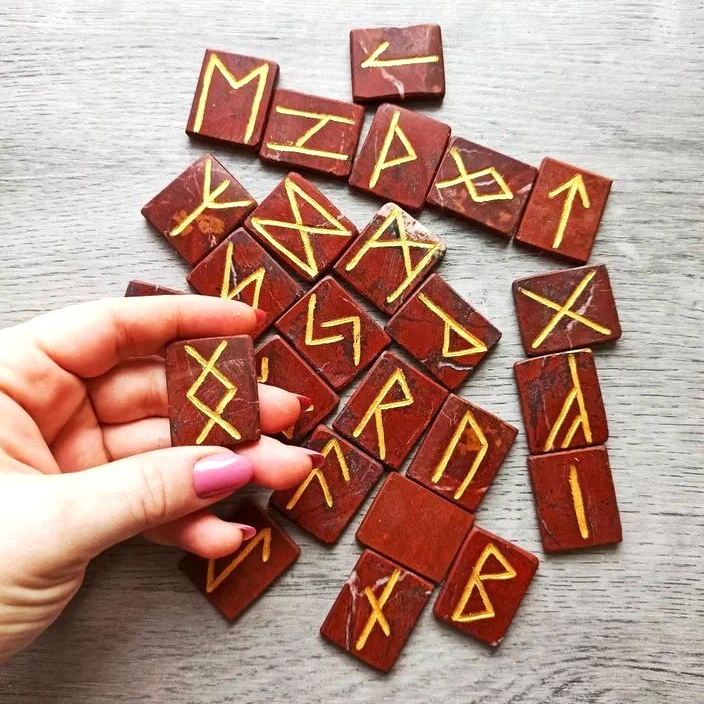 Hand carved Rune stone Divination 25 Rune Symbols Nordic set | Inspire ...