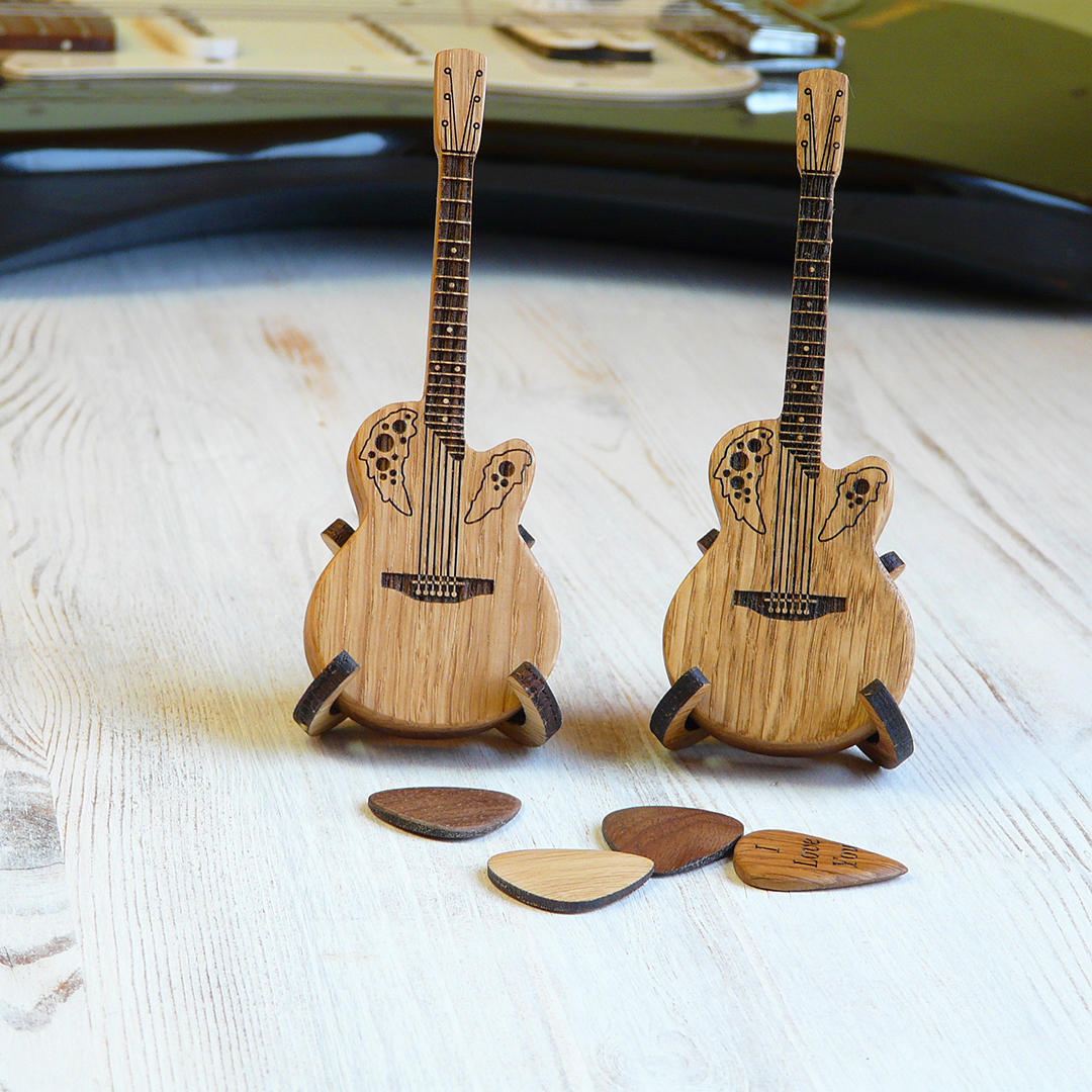 Personalized guitar pick holder, wooden custom plectrum box, - Inspire ...