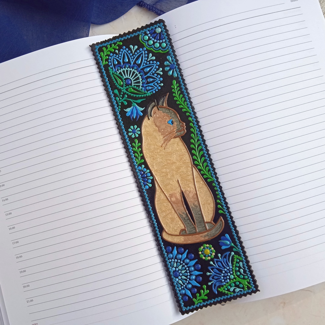 Cute bookmark, Bookmark cat, Leather bookmark, Hand painted - Inspire ...