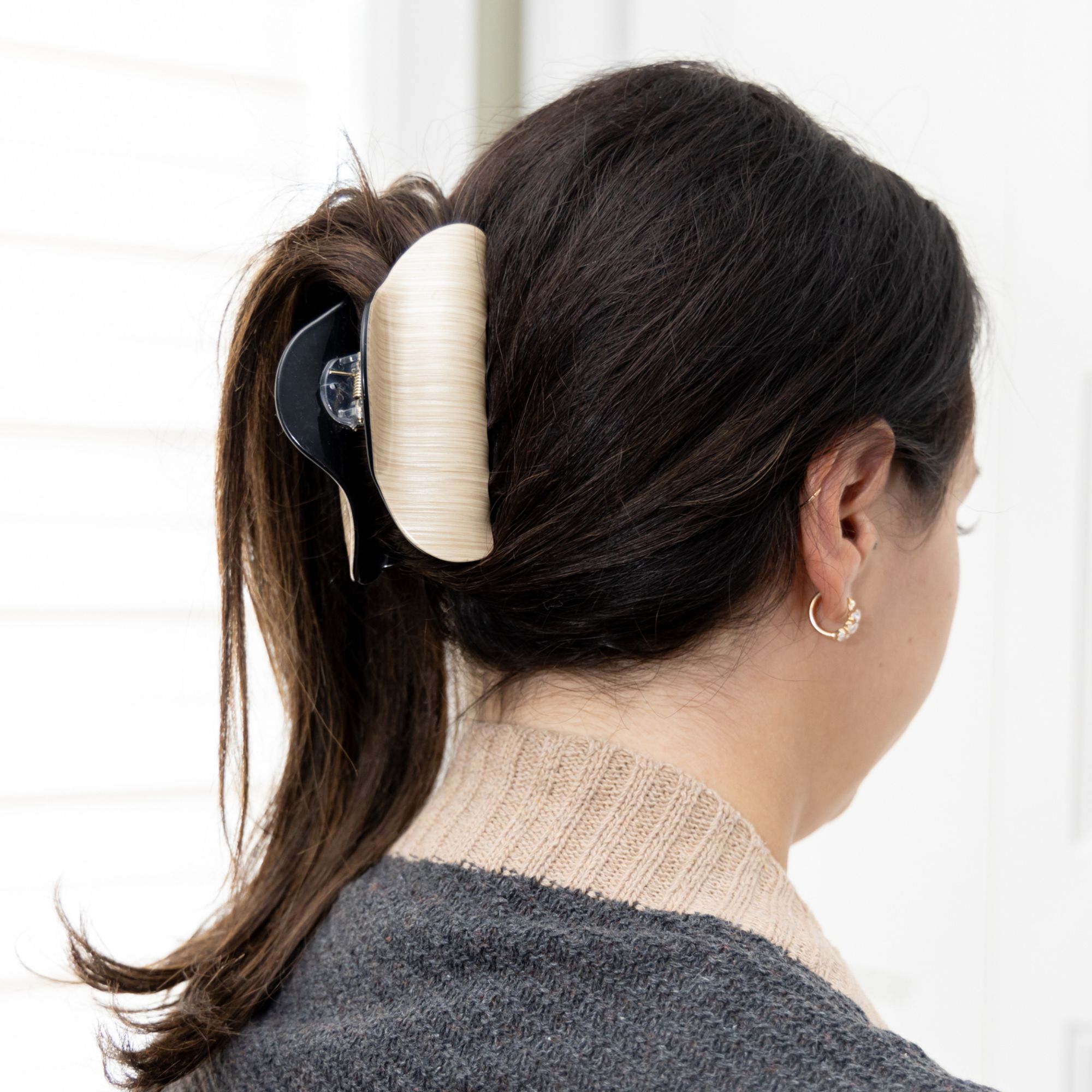 Hair claw clip - Woodgrain acrylic claw clip | Inspire Uplift