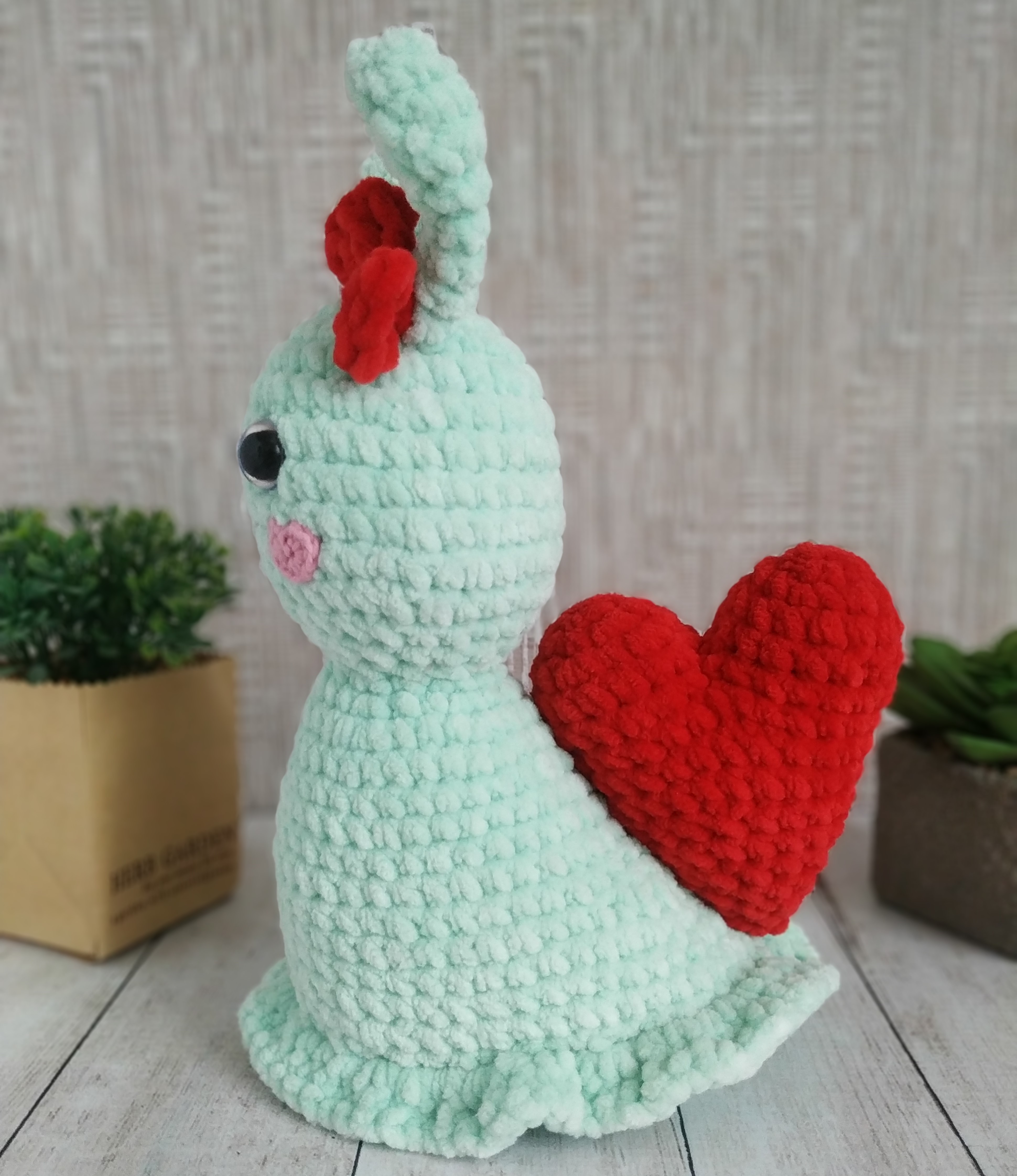 Crochet snail with the heart pattern, amigurumi snail toy - Inspire Uplift