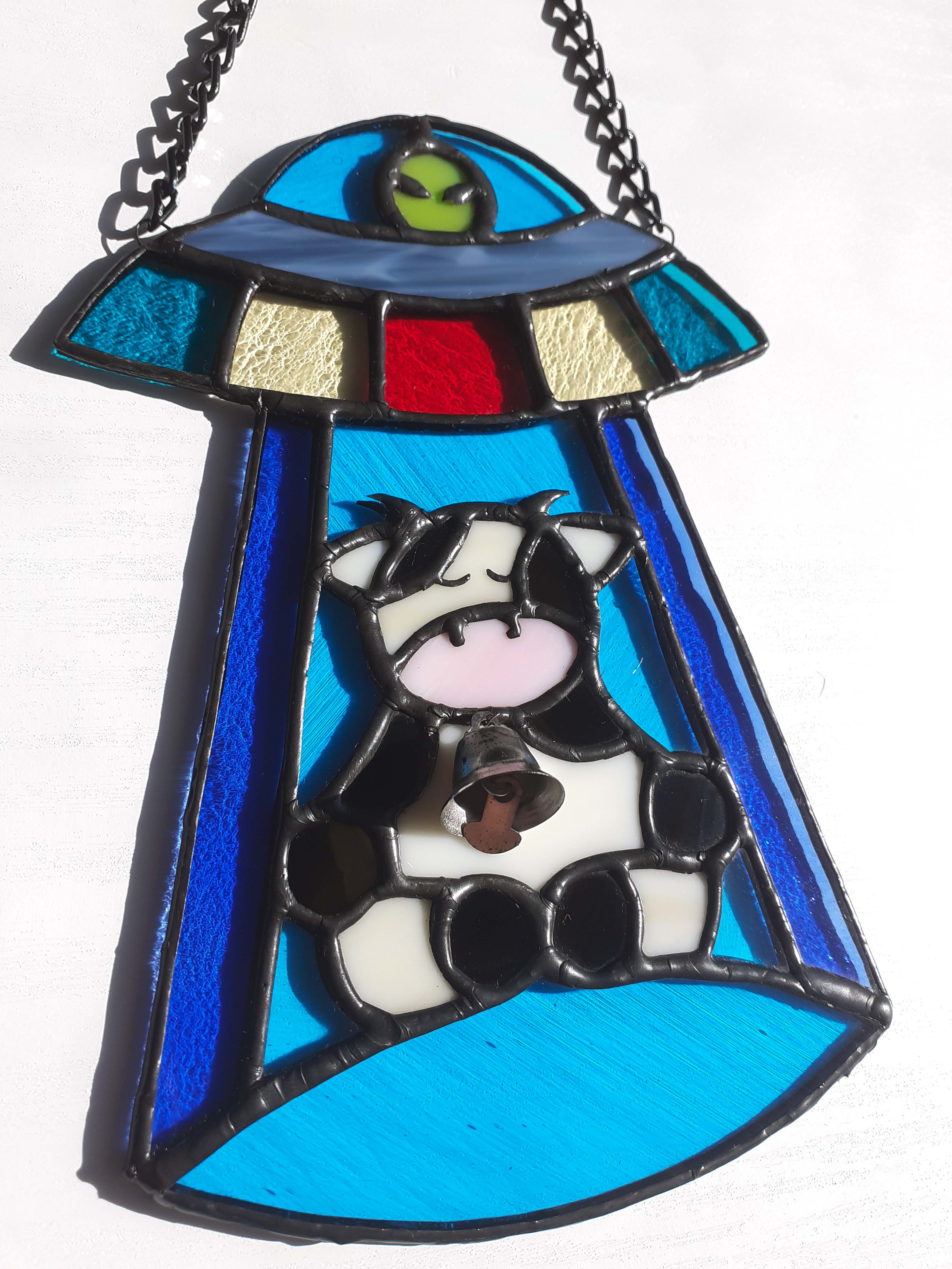 UFO Stained Glass, Stained Glass Window Hangings, Ufo Suncat - Inspire ...