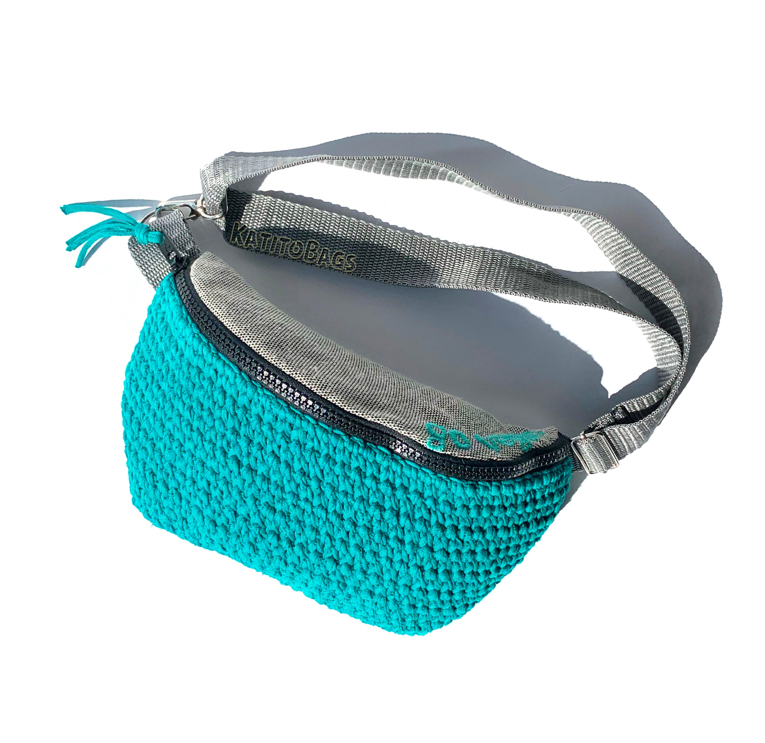 Green Fanny pack with embroidery, Crochet belt bag, Zipper w - Inspire ...