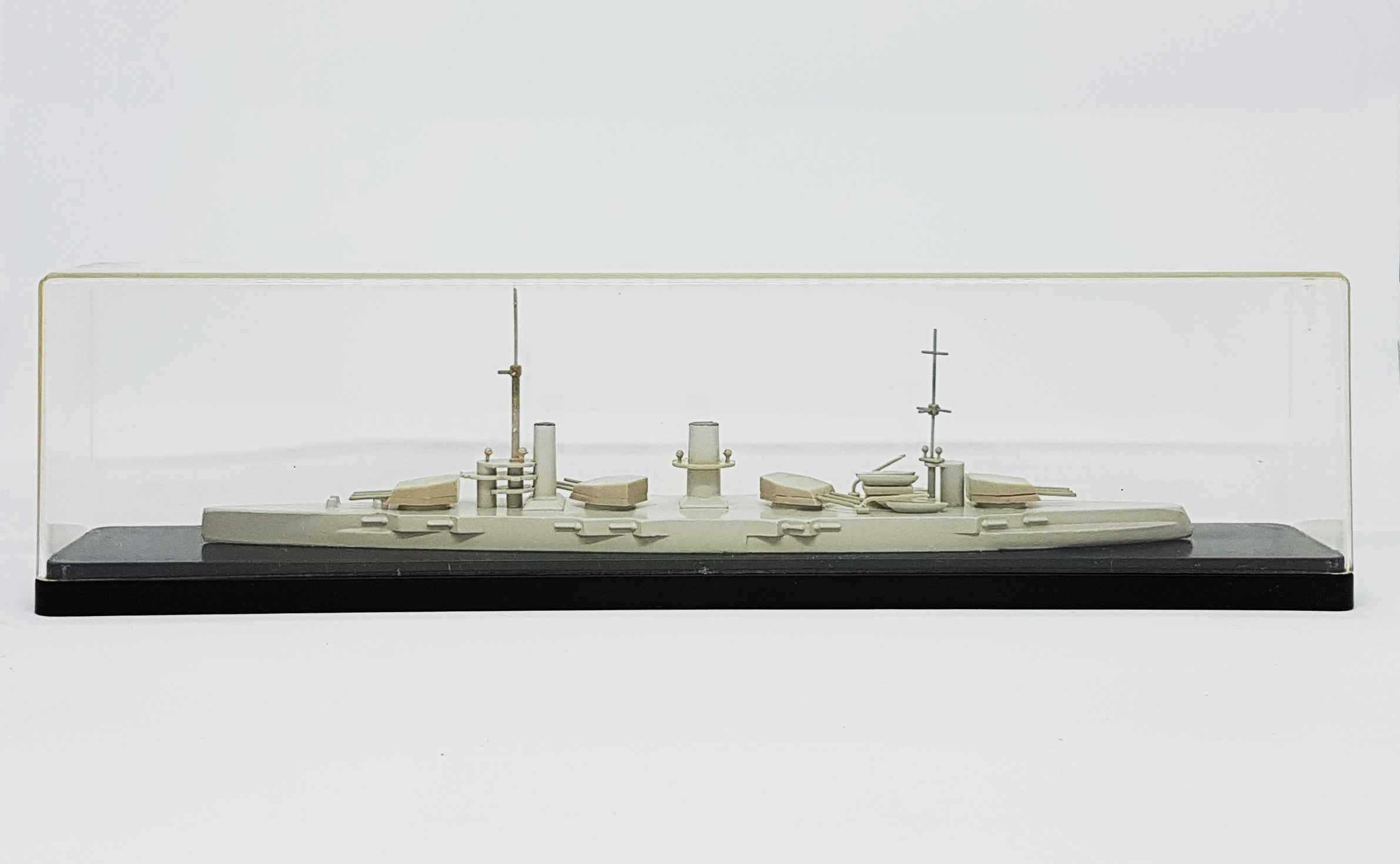 Vintage USSR Ship model Line ship Battleship GANGUT 1970s - Inspire Uplift