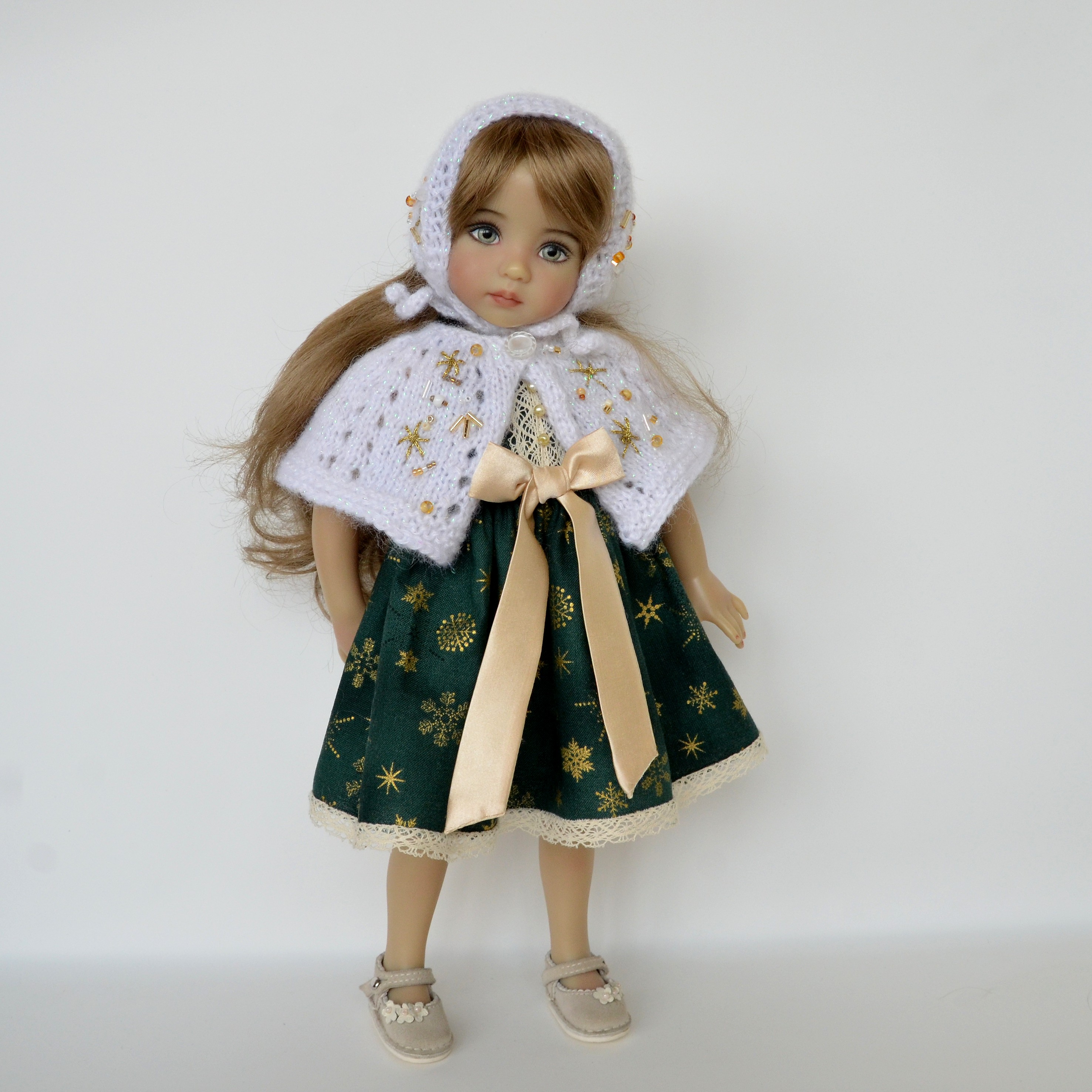 Christmas outfit for Little Darling doll | Inspire Uplift