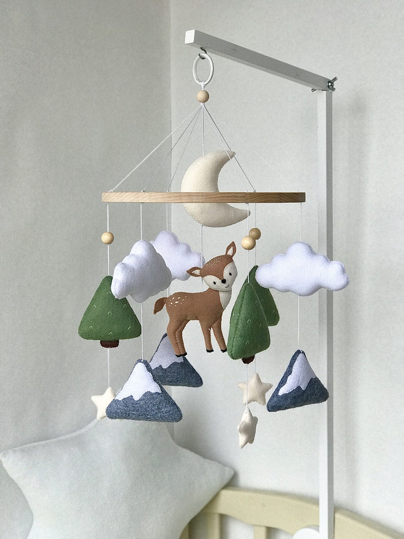 Baby mobile forest, Woodland baby mobiles, Woodland nursery - Inspire ...
