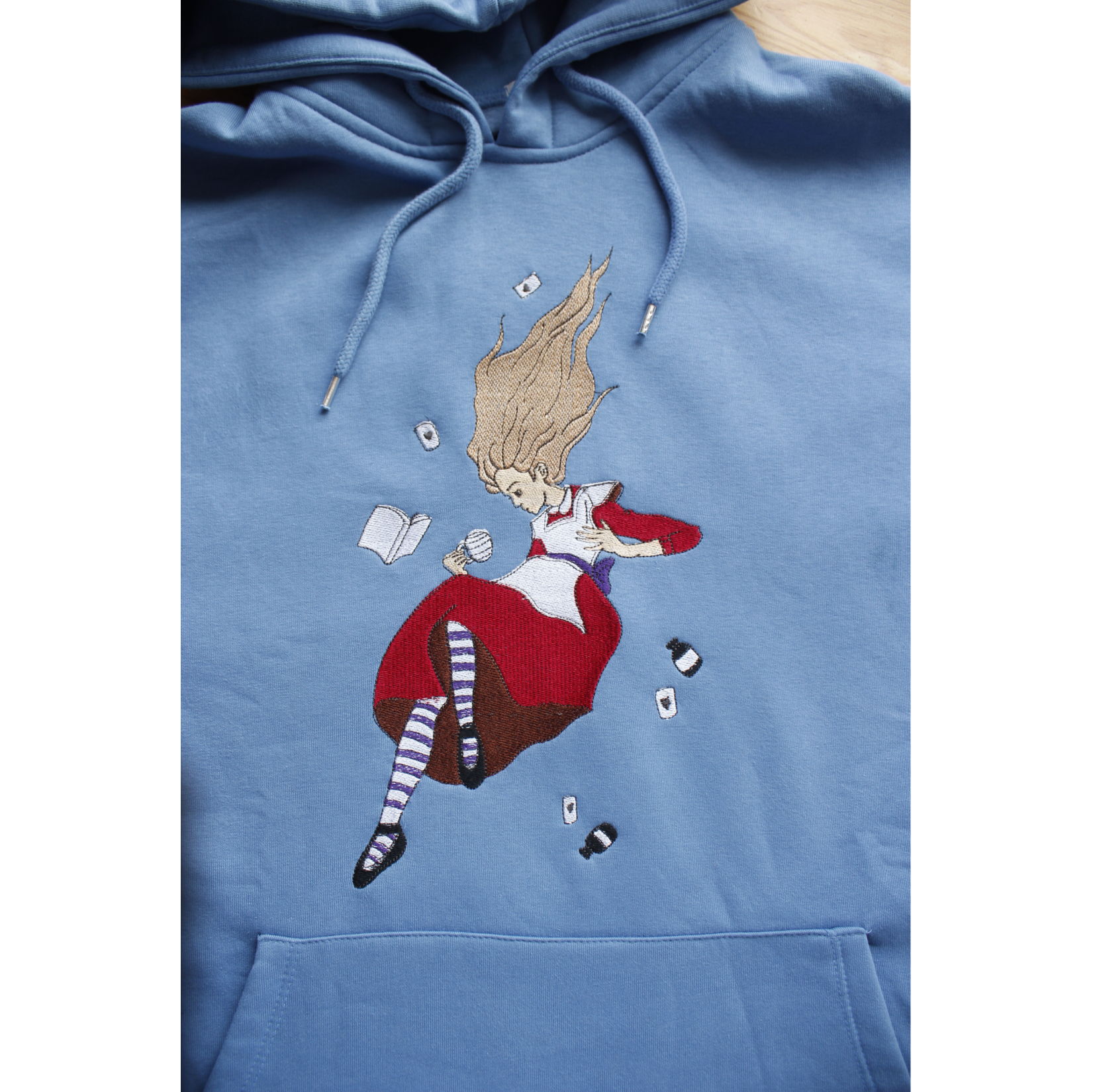 Alice Embroidery Design, girl in Wonderland, cartoon Mad Hat - Inspire ...