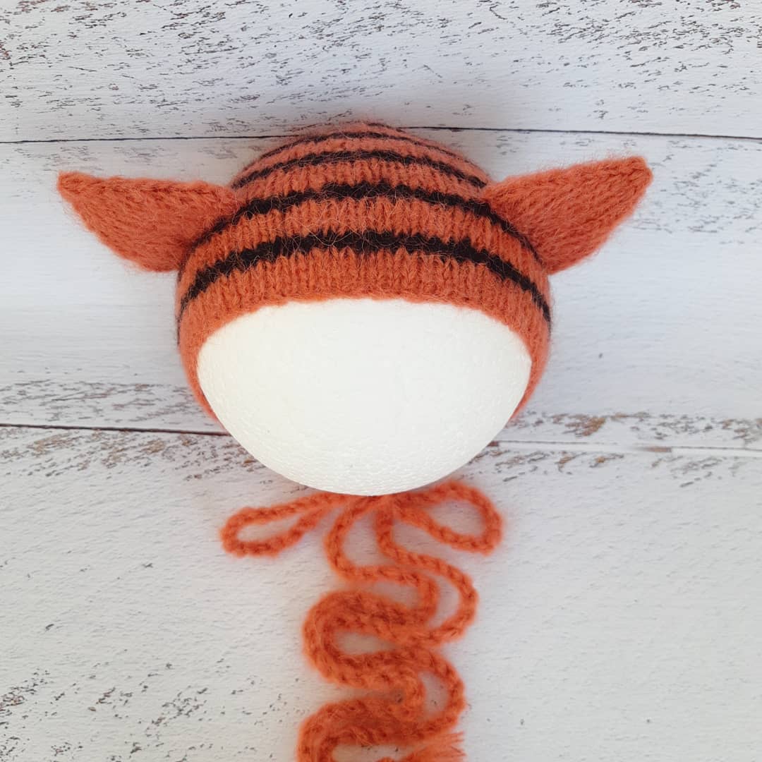 Tiger newborn bonnet knitting pattern | Inspire Uplift