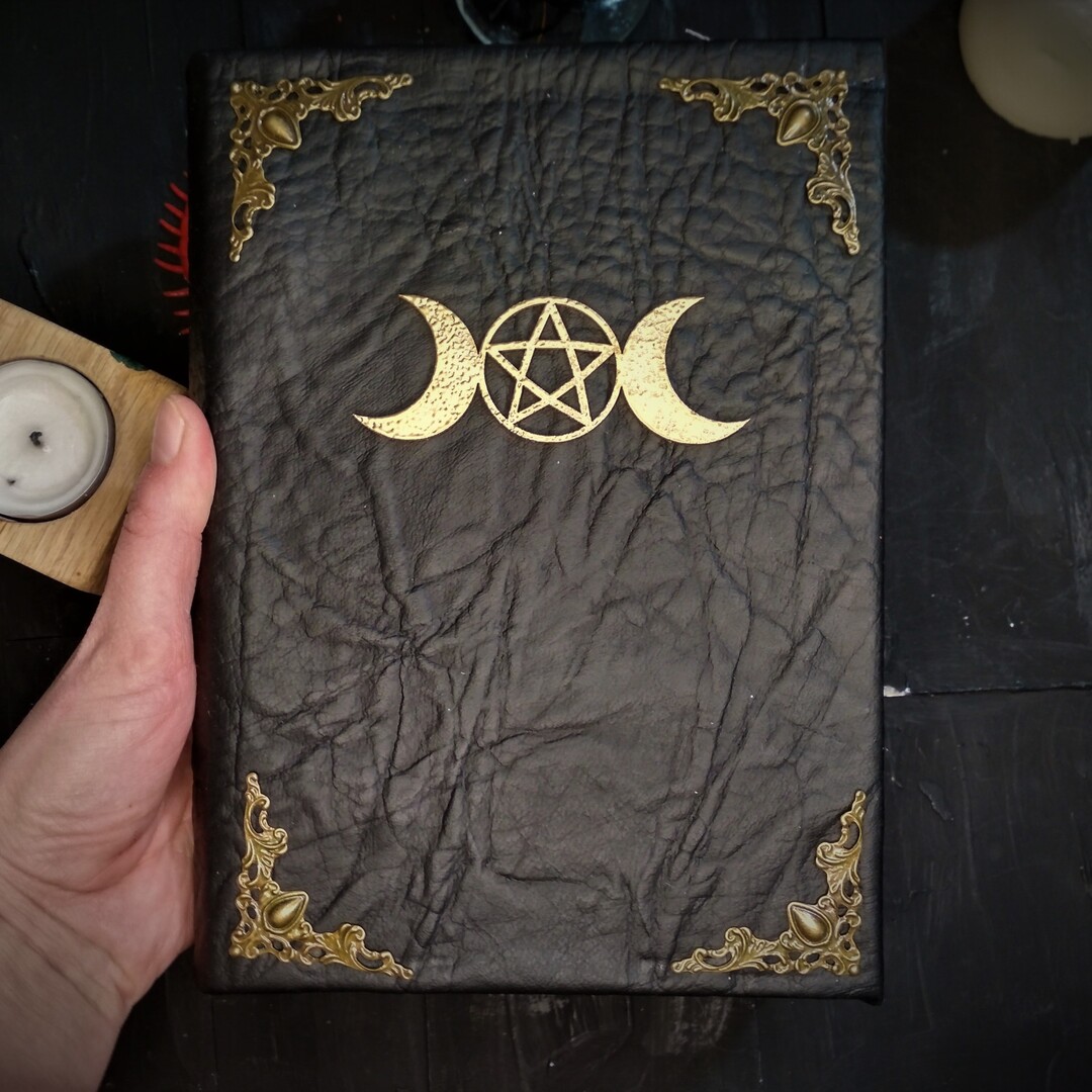 Beginner spell book Book of shadows for the new witch Old wi - Inspire ...