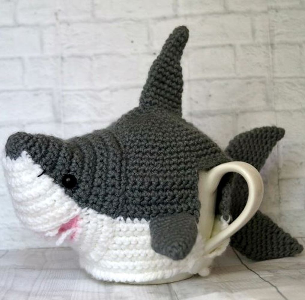 crochet Shark Tea Cosy, crochet Tea Cozy Shark, Tea cozy - Inspire Uplift