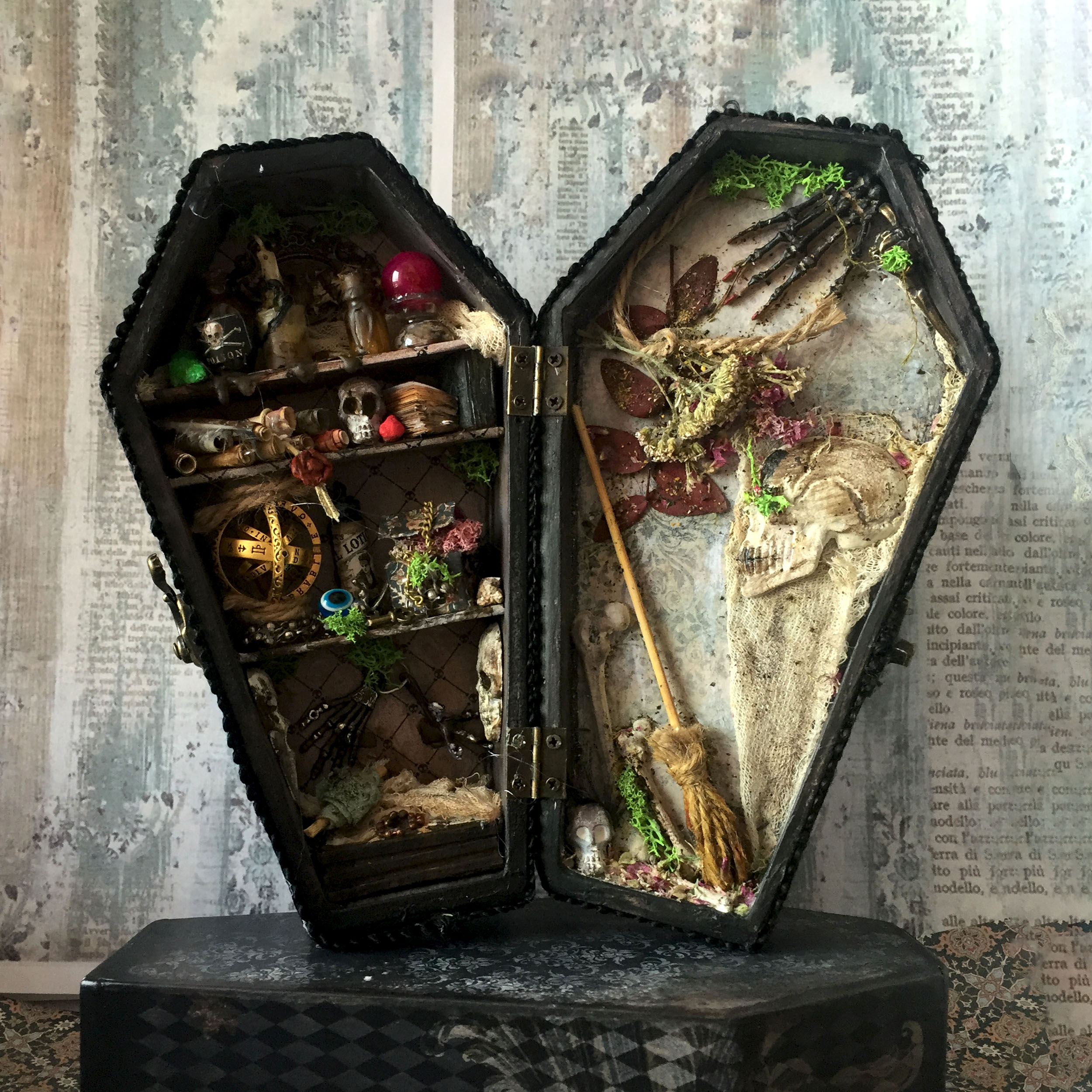 Miniature coffin, BookShelf Box, 1:12, Miniature interior, D - Inspire ...