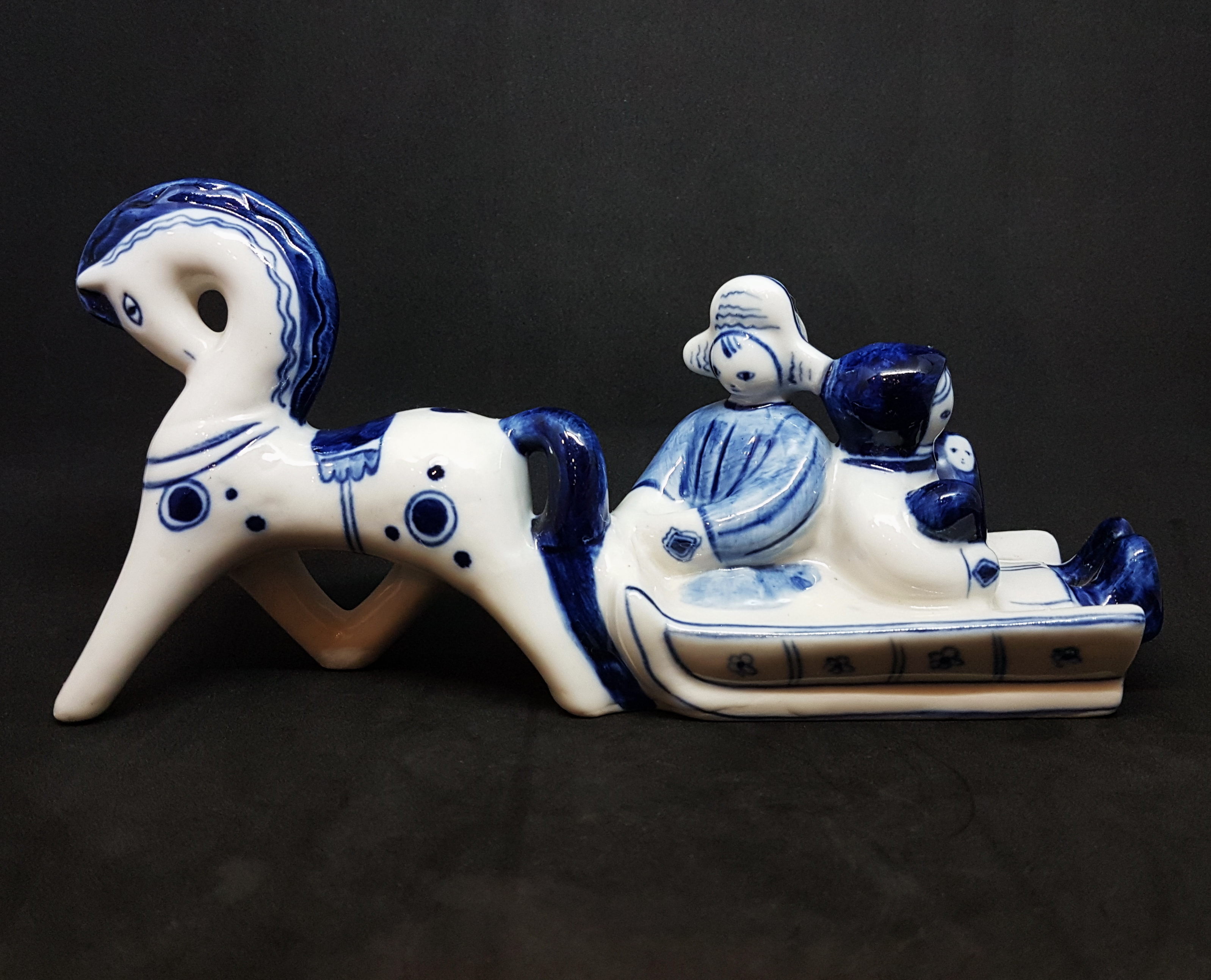 Vintage GZHEL Porcelain Figurine FAMILY ON BEDS Hand Painted - Inspire ...