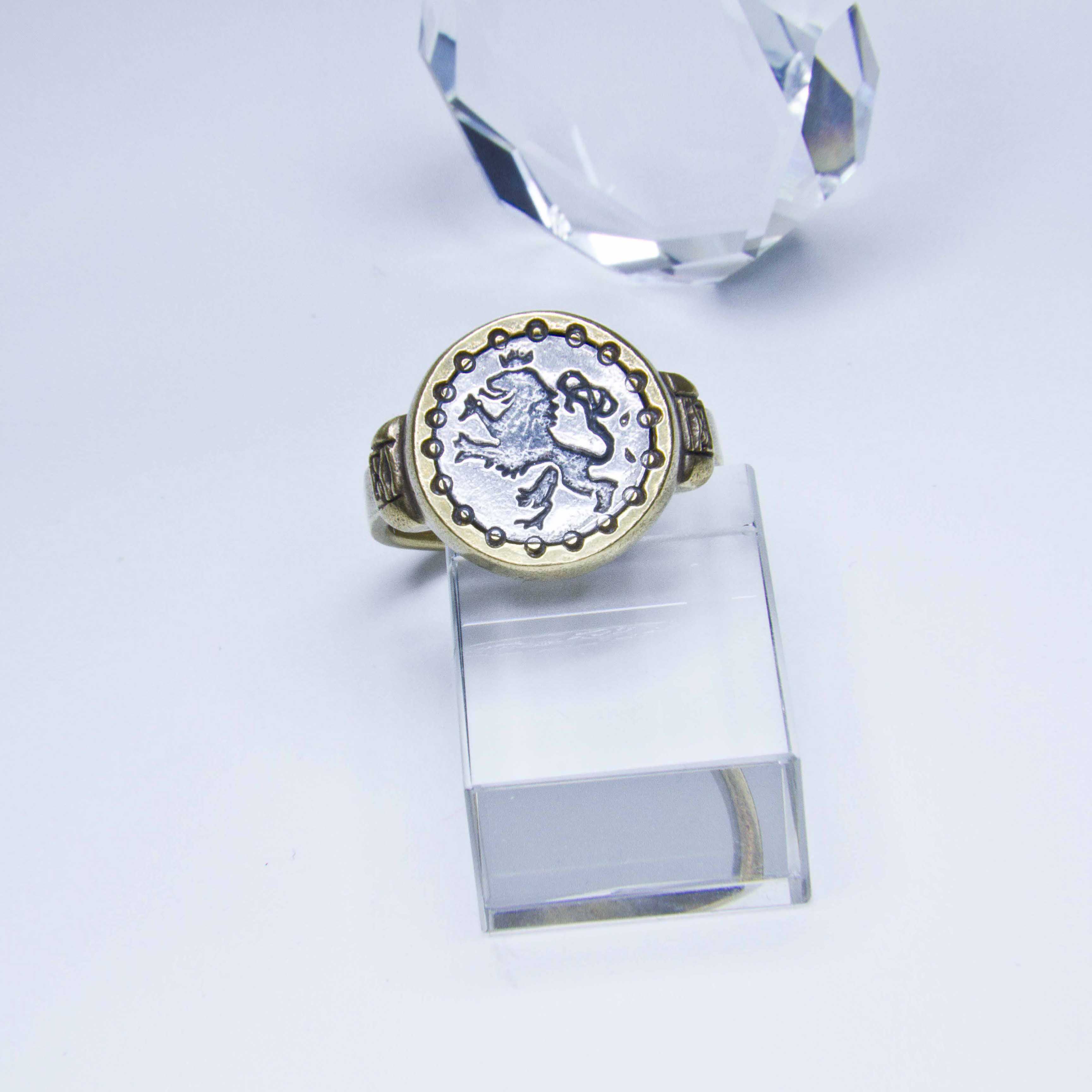 The Leo Ring of Ornstein the Dragonslayer \ Dark Souls sign - Inspire ...