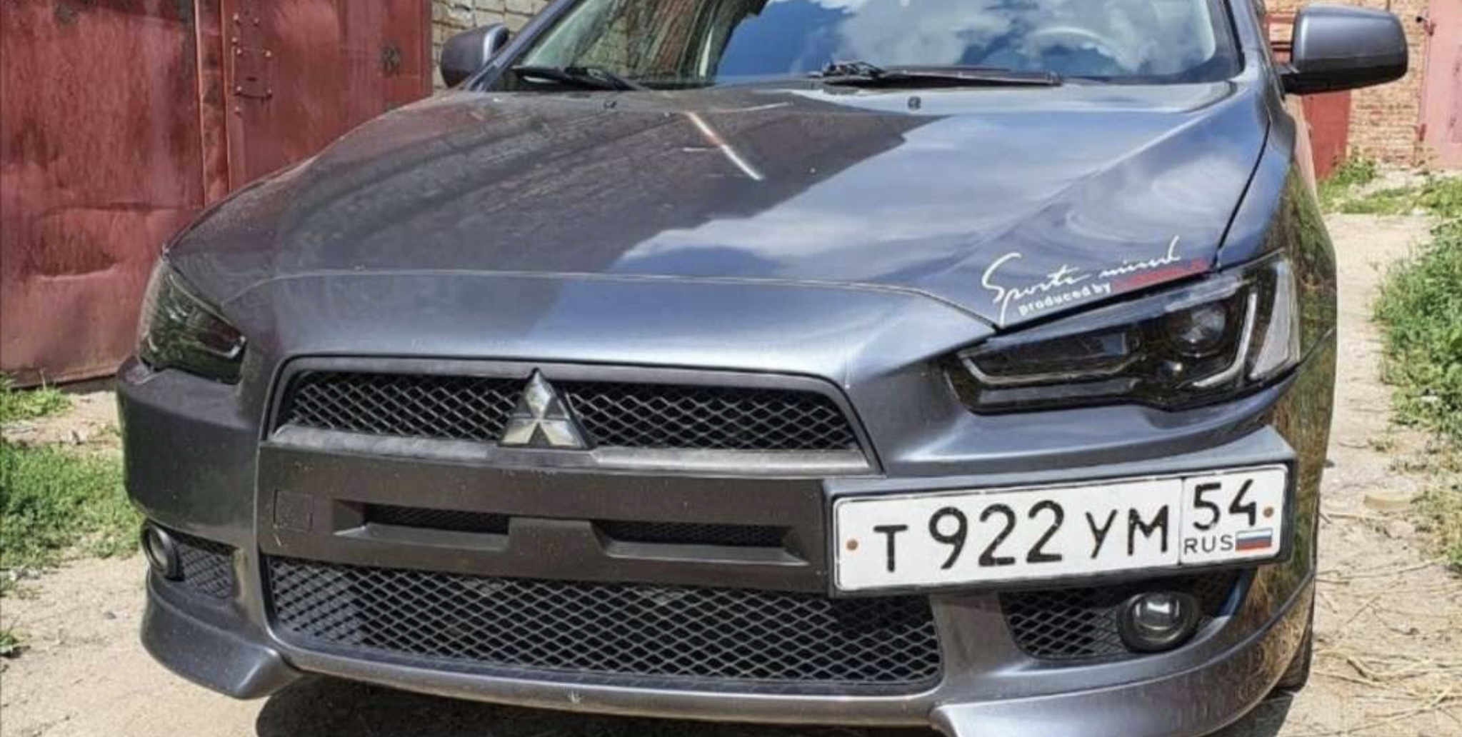 Mitsubishi Lancer X front grille EVO style | Inspire Uplift