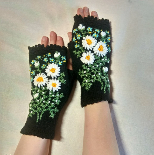 Mittens with embroidery, Hand Knitted embroidered Fingerless | Inspire ...