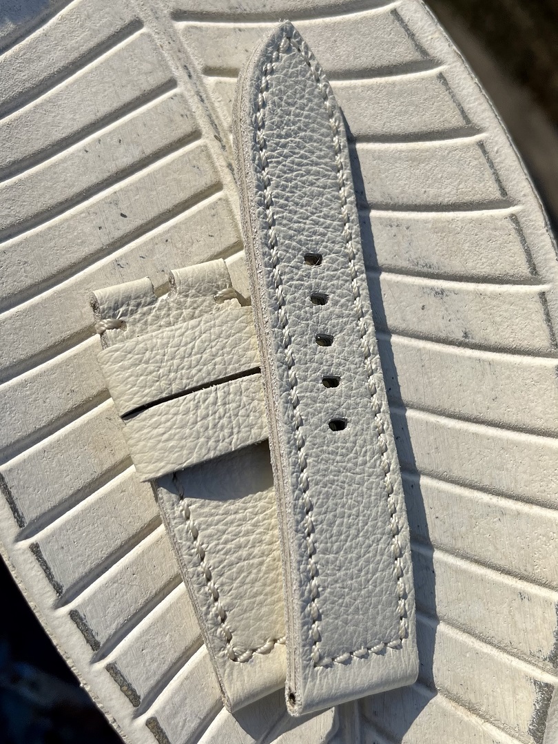 White strap - Inspire Uplift