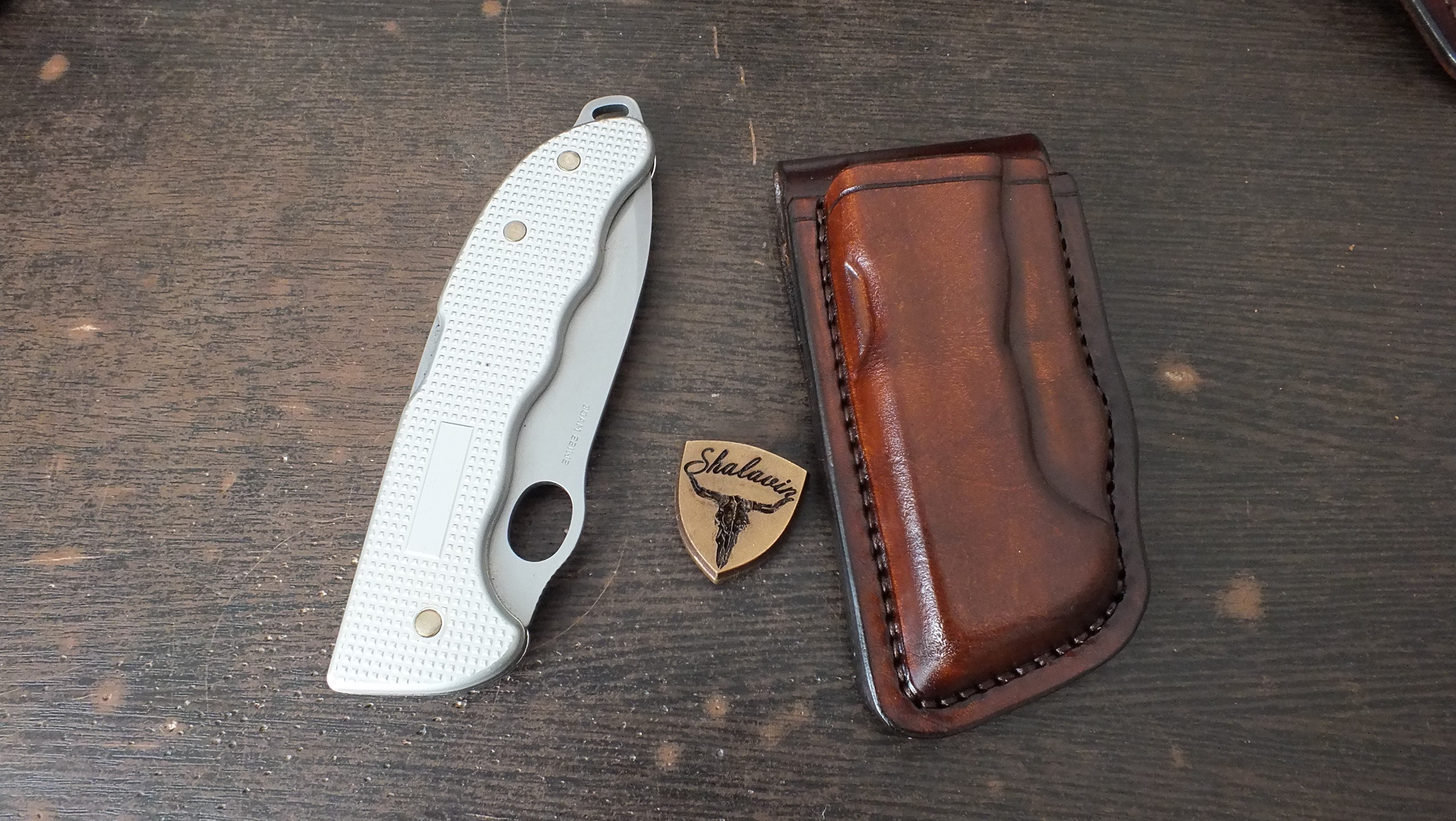 Vertical Leather sheath for folding knife Victorinox Hunter - Inspire ...