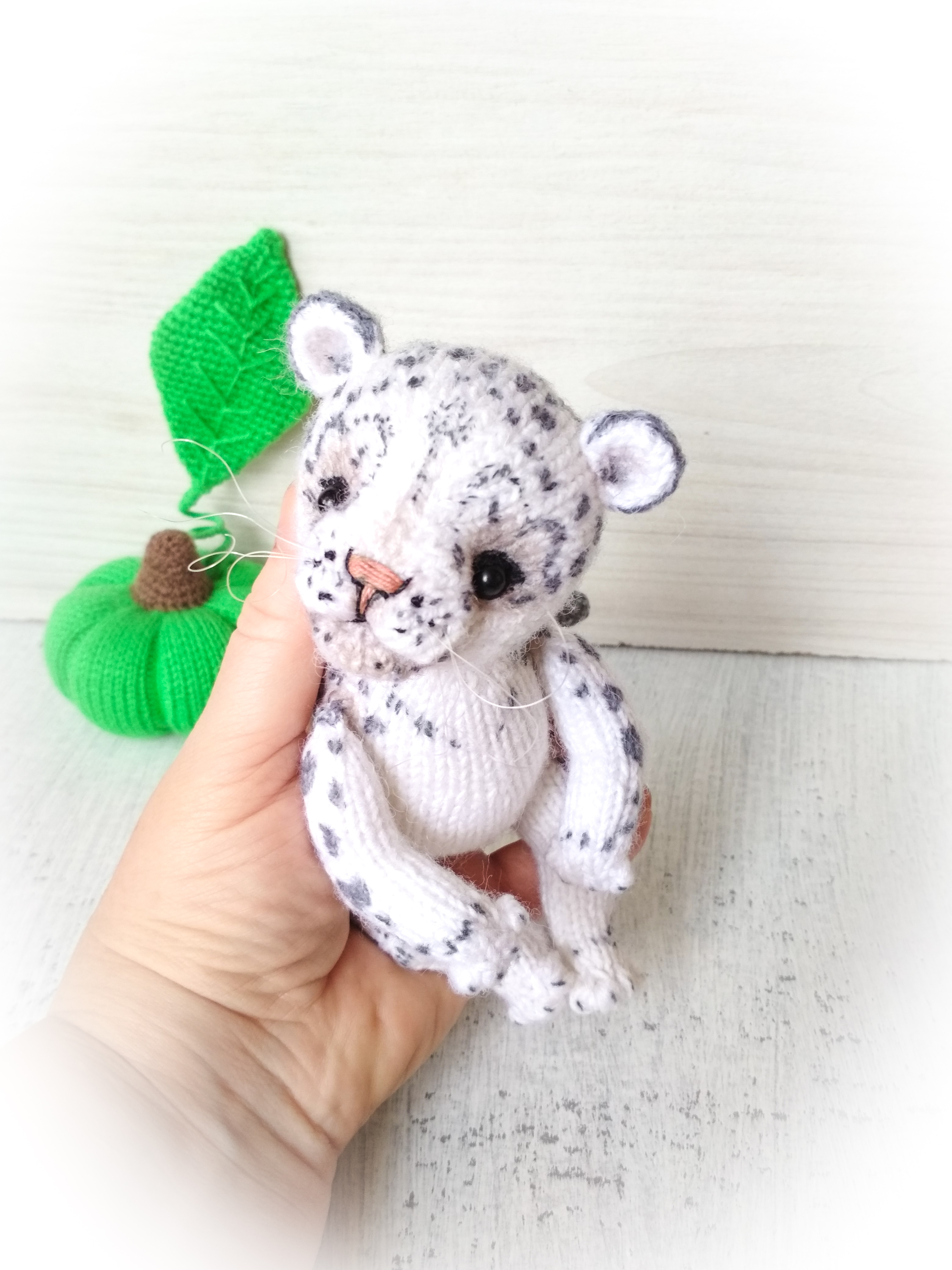Stuffed snow leopard. Kawaii toy snow leopard. Knitted doll | Inspire ...