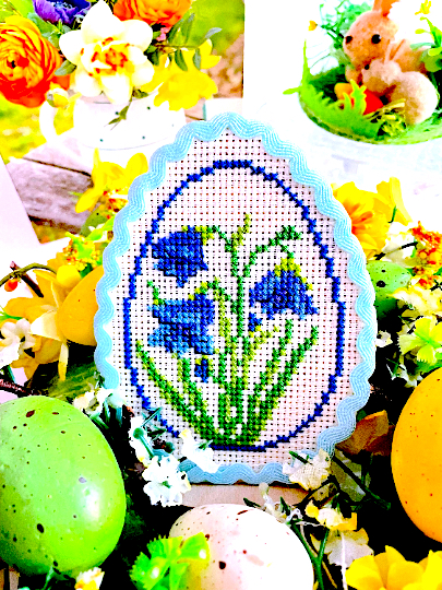 ALPINE SQUILL EASTER EGG cross stitch pattern PDF by CrossSt | Inspire ...