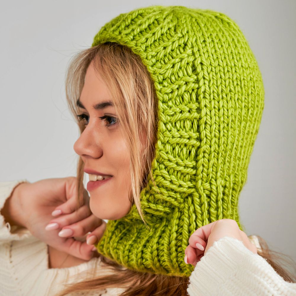 Knitted balaclava. Bulky wool. Light green color - Inspire Uplift