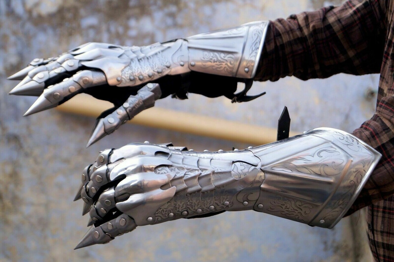Medieval Sauron Gauntlets, Lord of The Rings Gauntlets, Witc - Inspire ...
