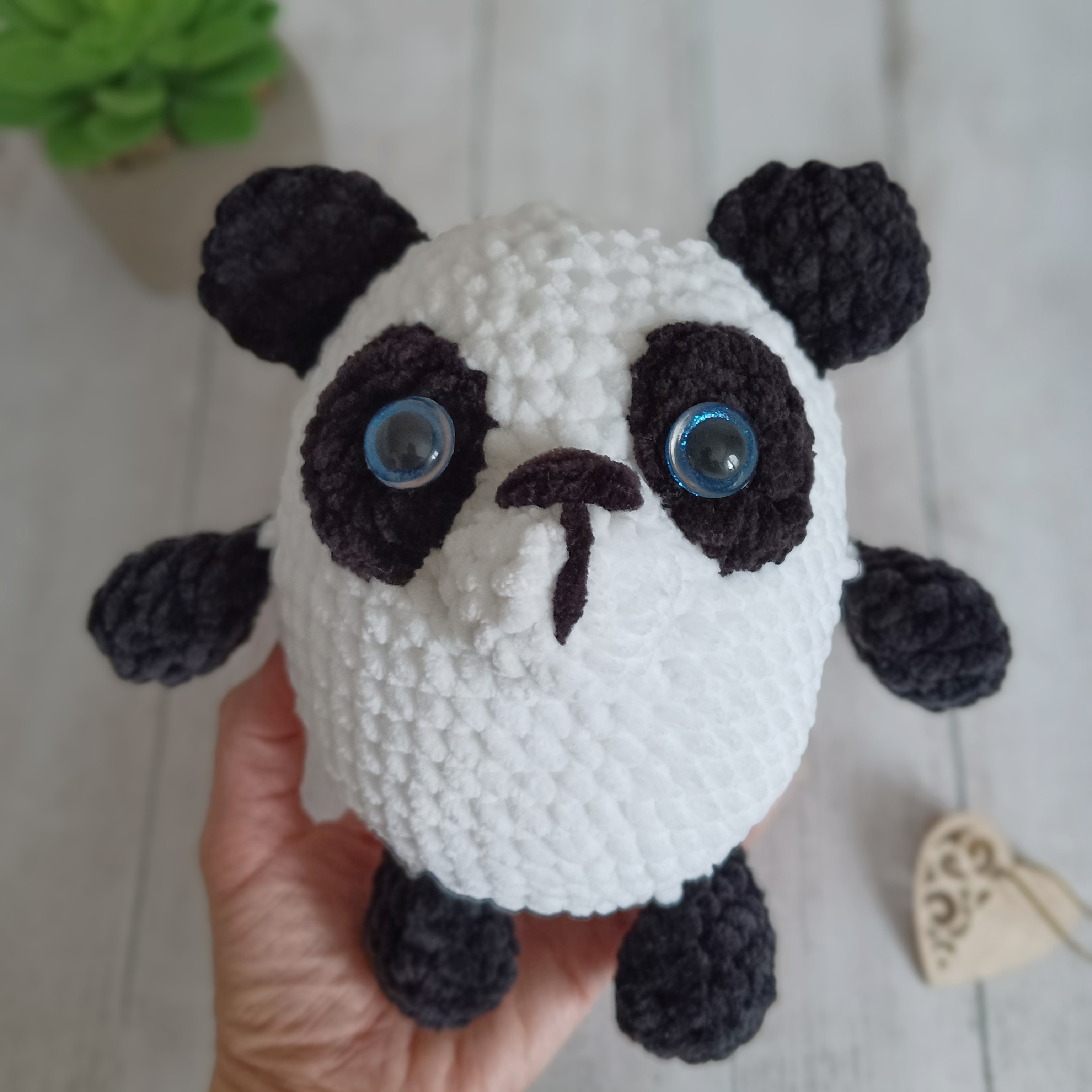 Crochet panda pattern, amigurumi panda, panda bear plushie | Inspire Uplift