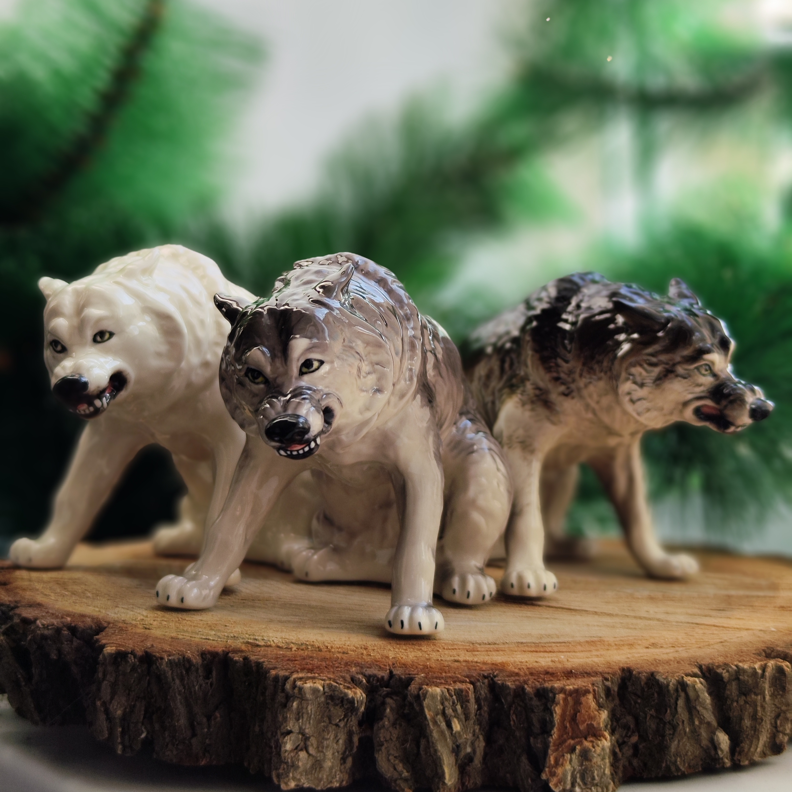 figurine Wolf porcelain, statuette, grey Wolf statue white W - Inspire ...