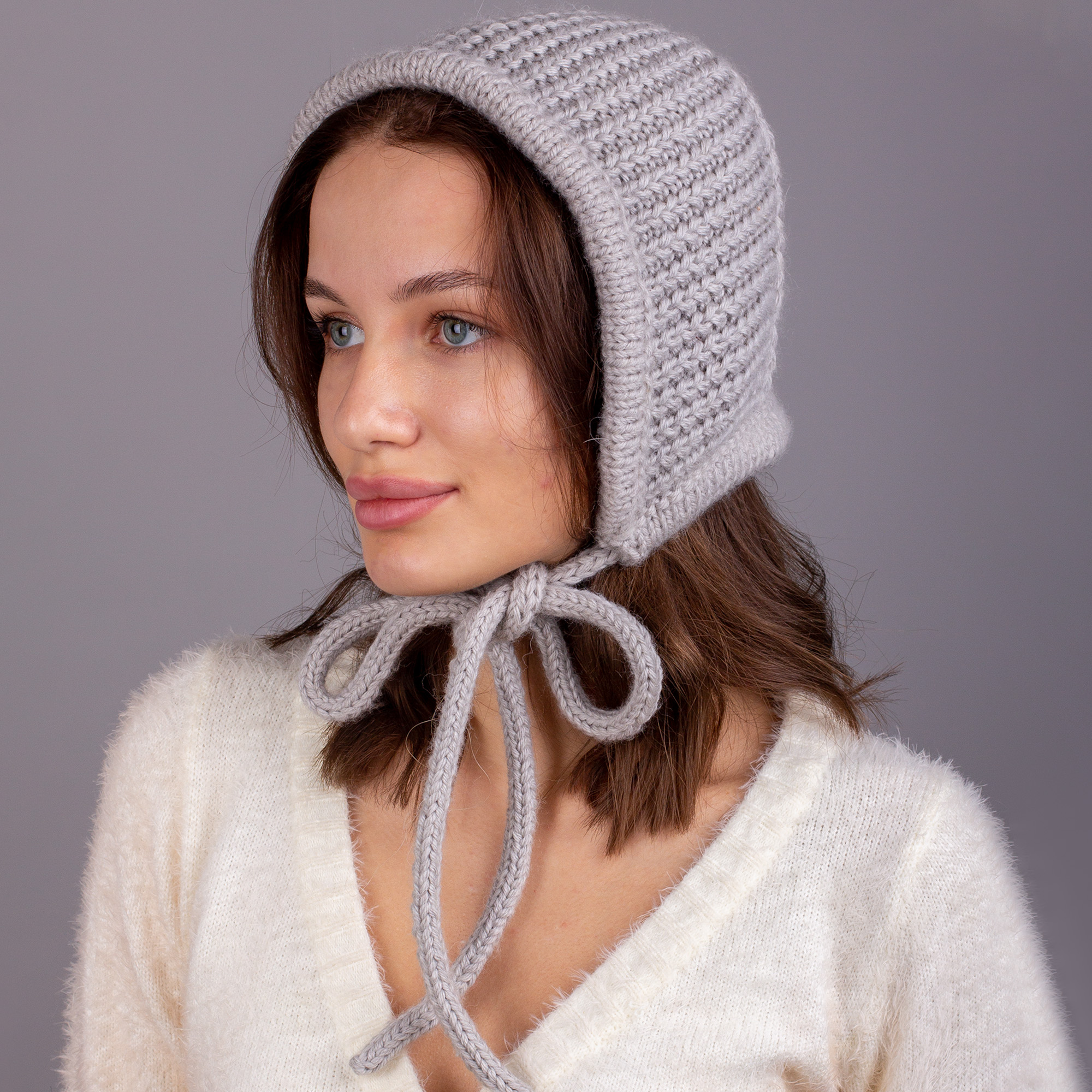Women's bonnet. Merino wool, cashmere. Light gray color | Inspire Uplift