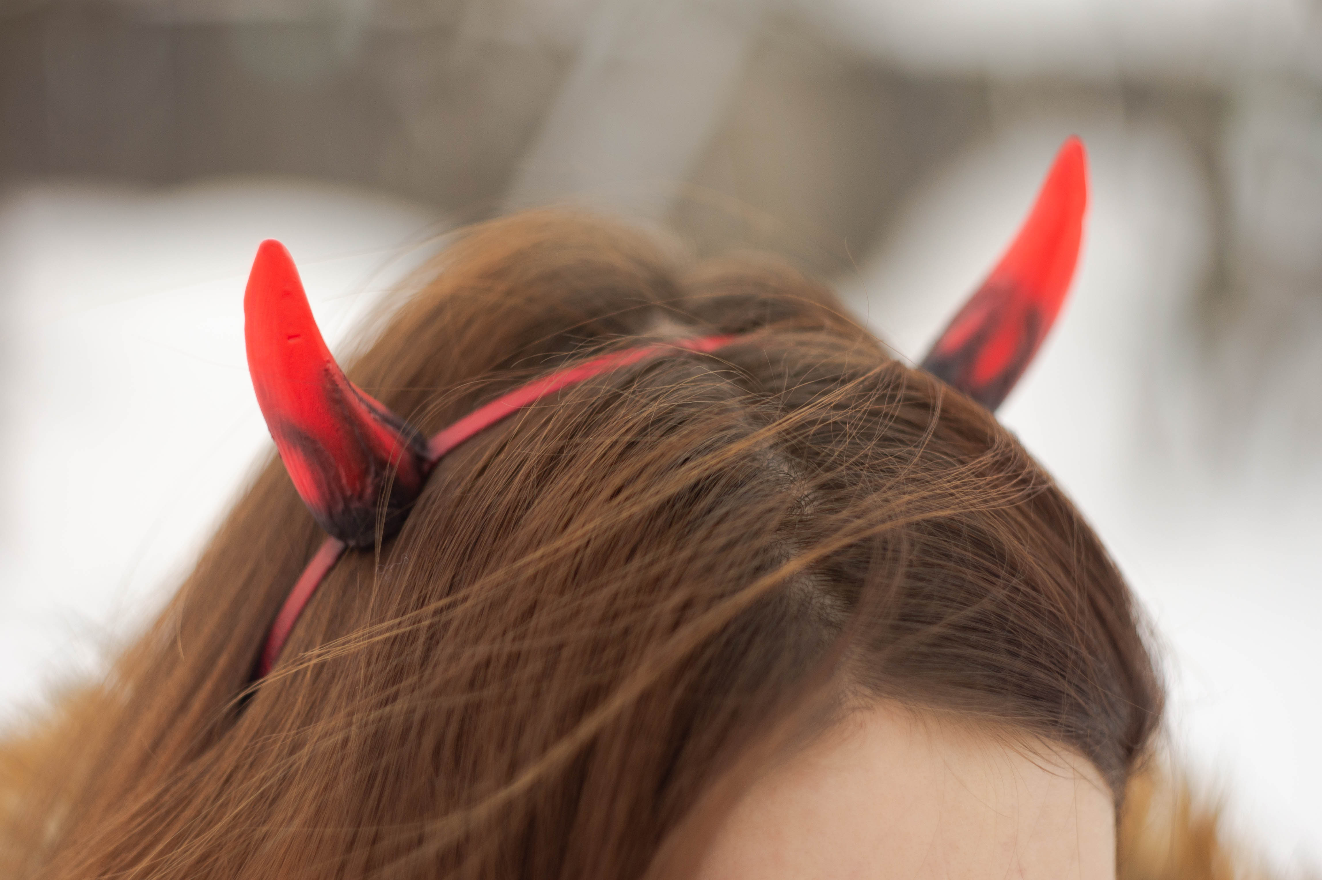 Devil horns Glowing in the dark, Devil Horns fluorescent | Inspire Uplift