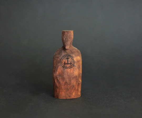 Small Lilith, Dark goddess, Altar decor, Horror statue, Wood | Inspire ...