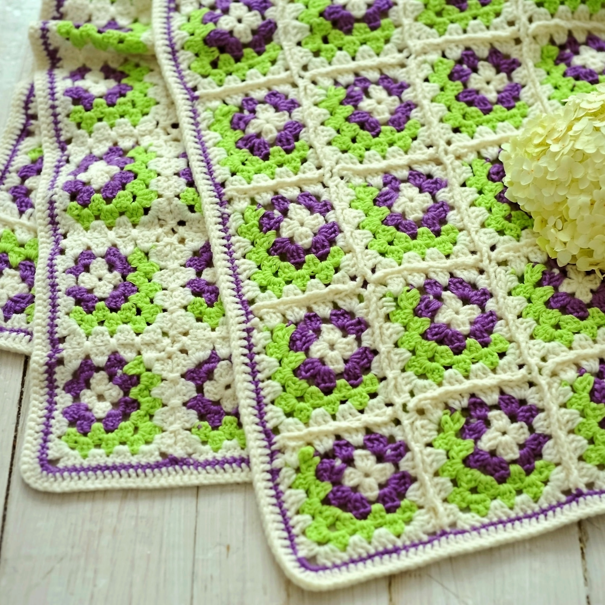 Crochet granny square baby blanket pattern 3 colors Granny s | Inspire ...