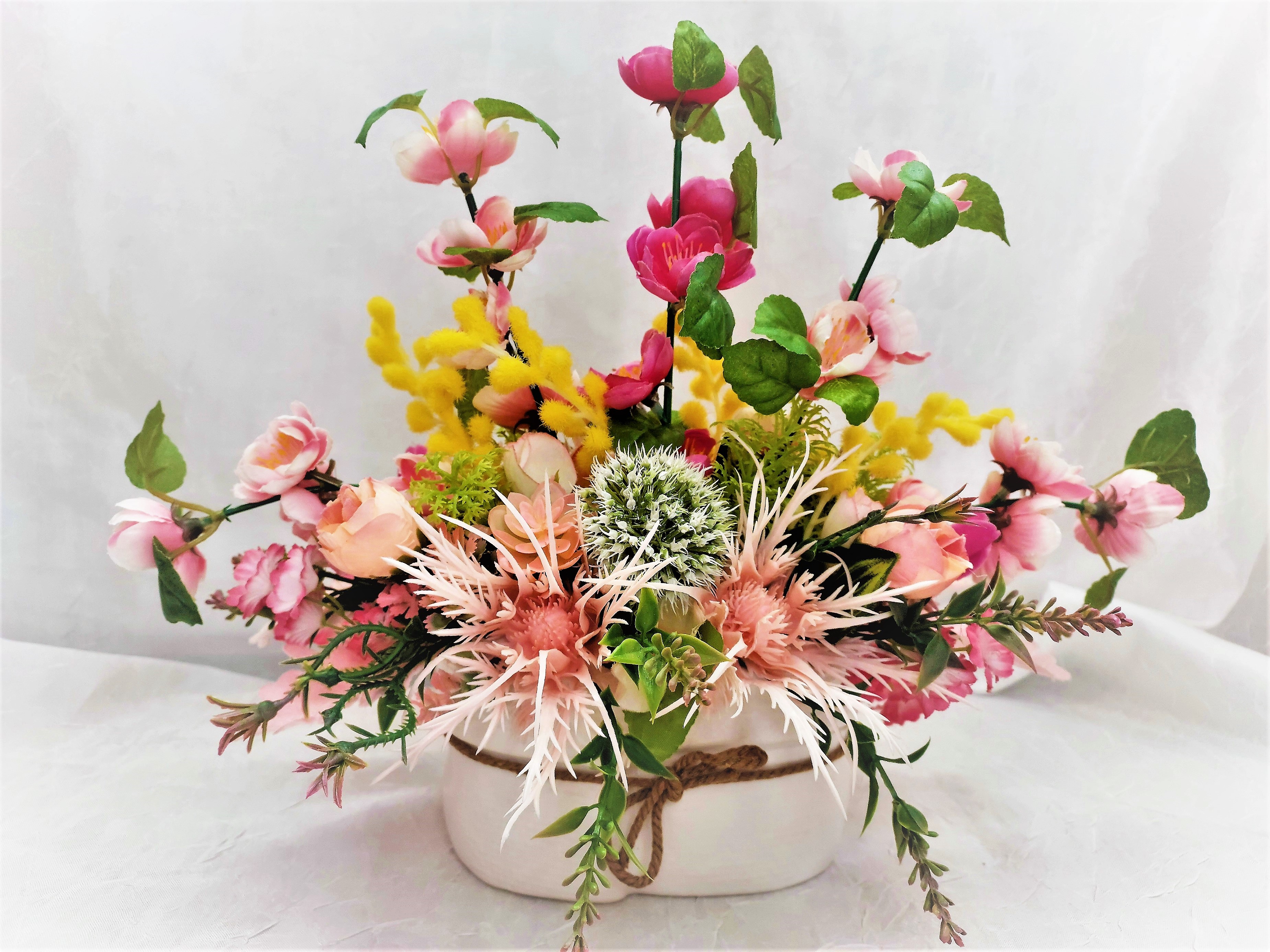 Pink flower arrangement, Spring Floral Centerpiece, Spring t - Inspire ...