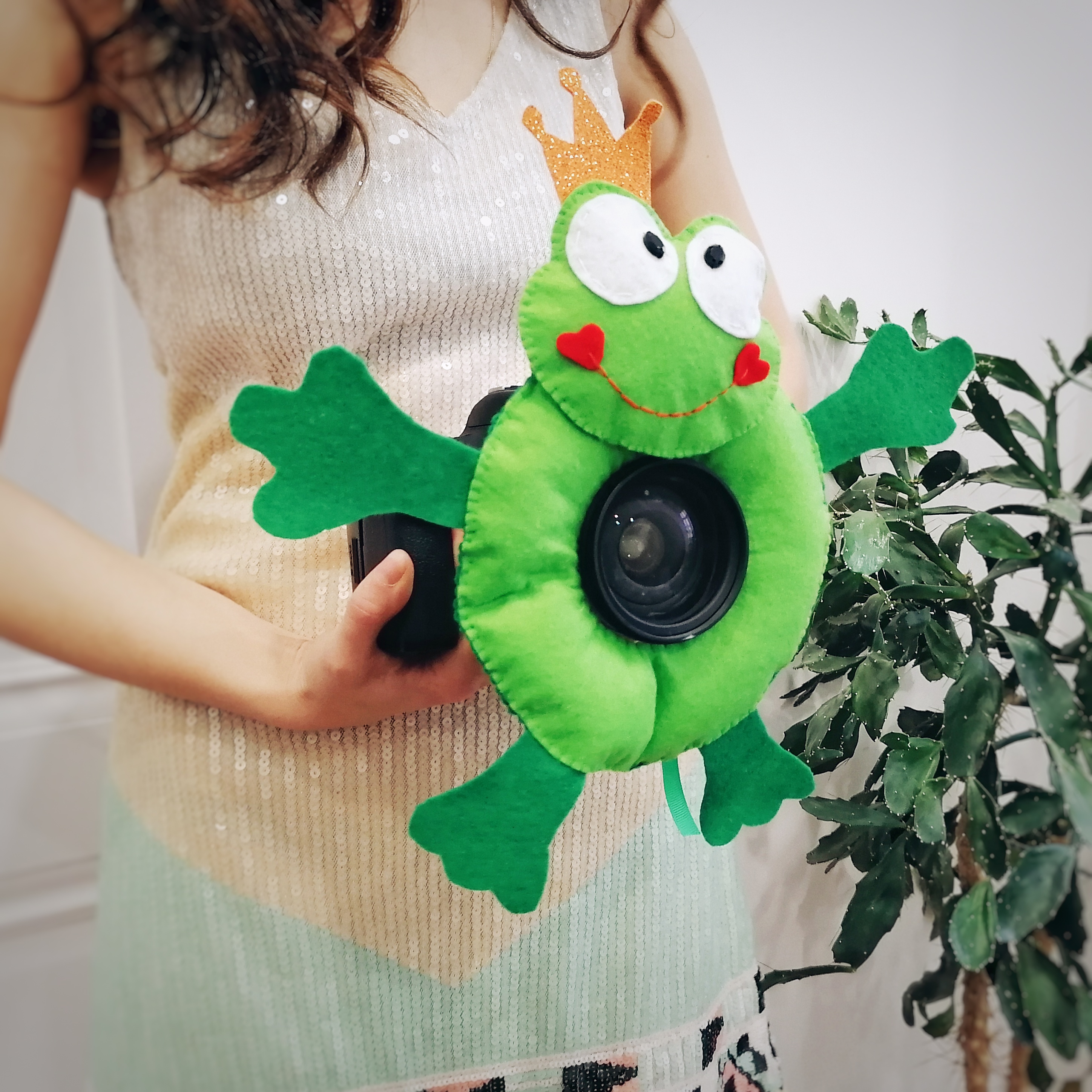 Camera lens buddy Queen Frog Shutter buddies Photography acc - Inspire ...