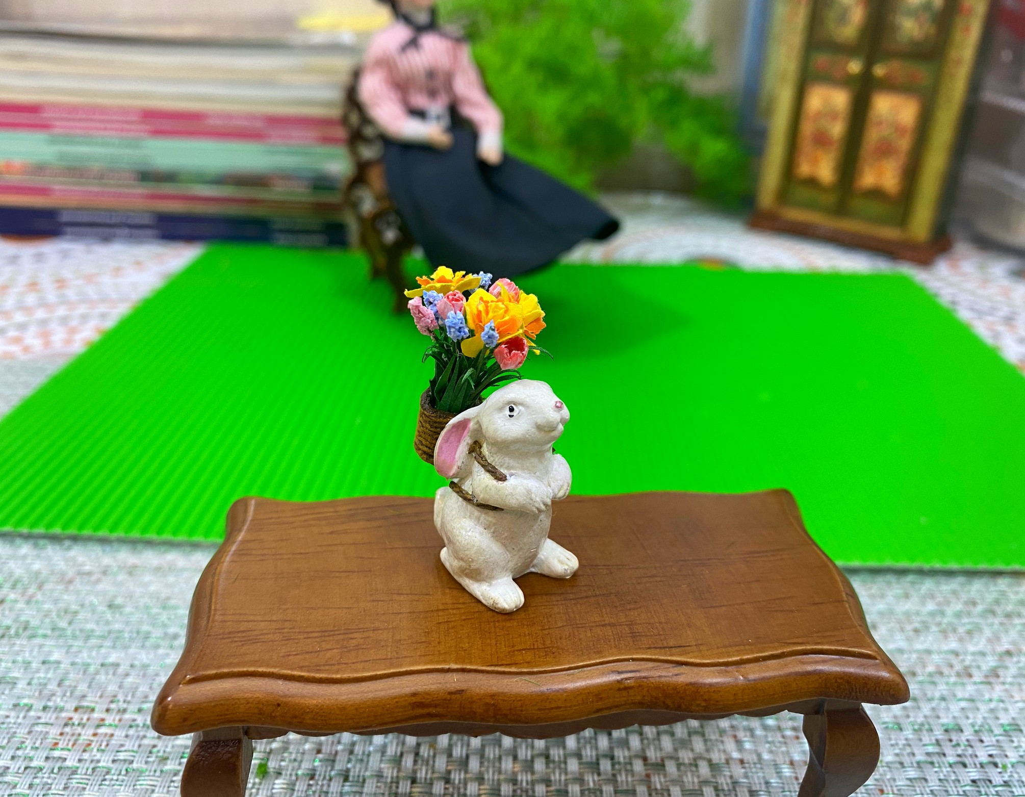 Easter miniature. Bunny with a basket of flowers. 1:12 - Inspire Uplift
