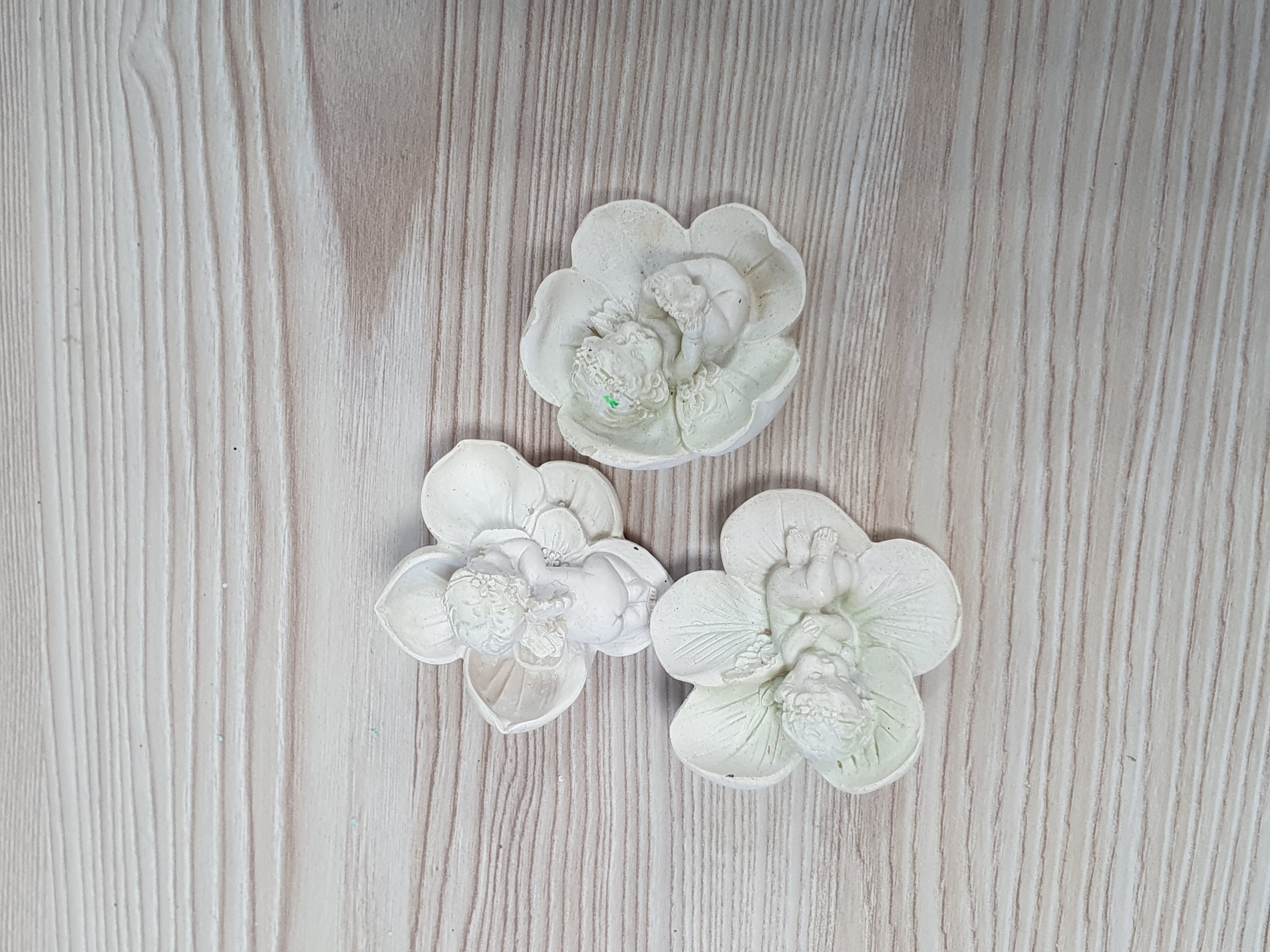 three angel figurines | Inspire Uplift