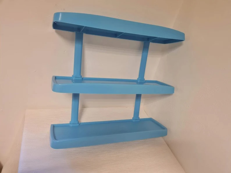 Vintage Mid Century wall shelf in a plastic 80s - Inspire Uplift