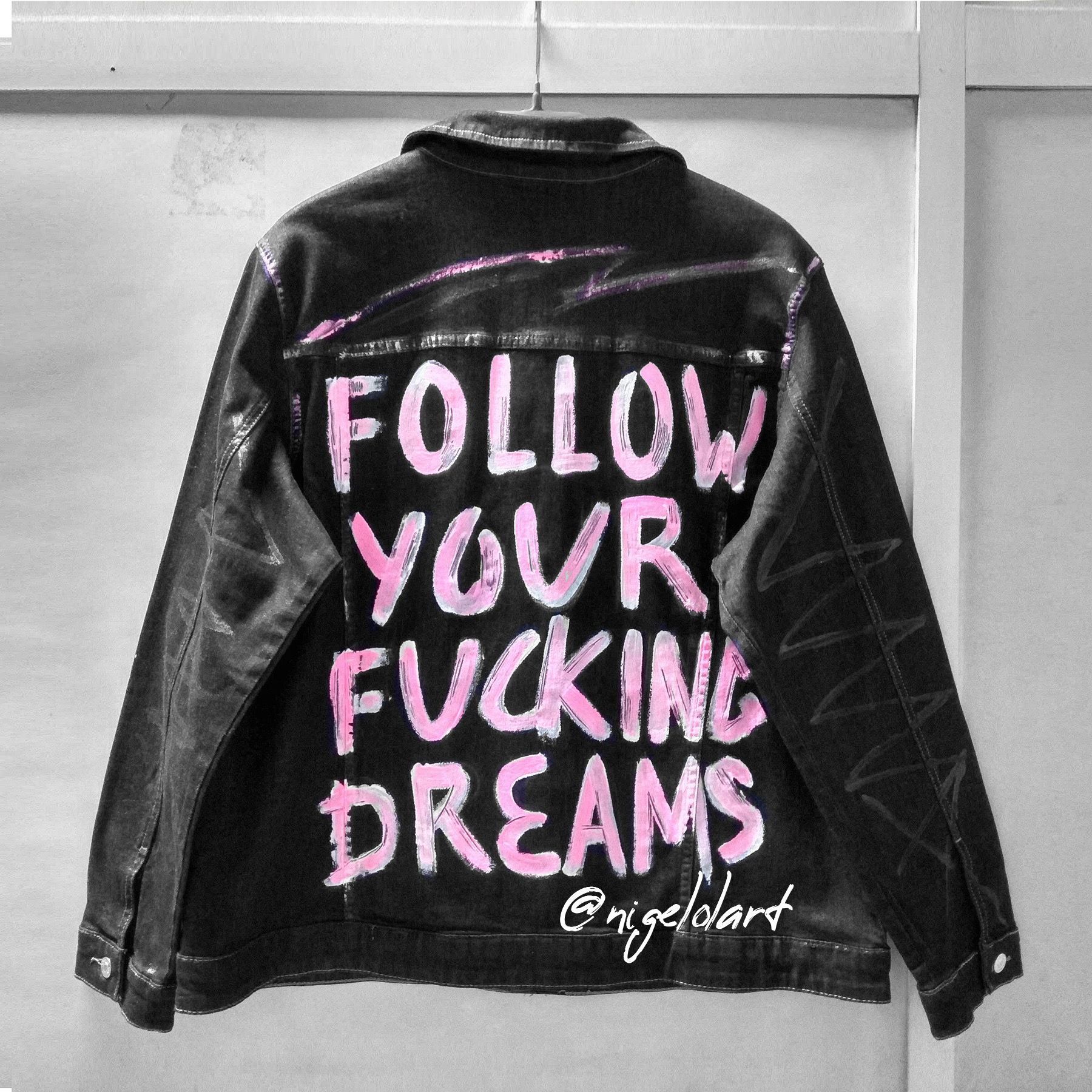 Painted denim jacket with quotes Jeans jacket Portrait Perso - Inspire ...