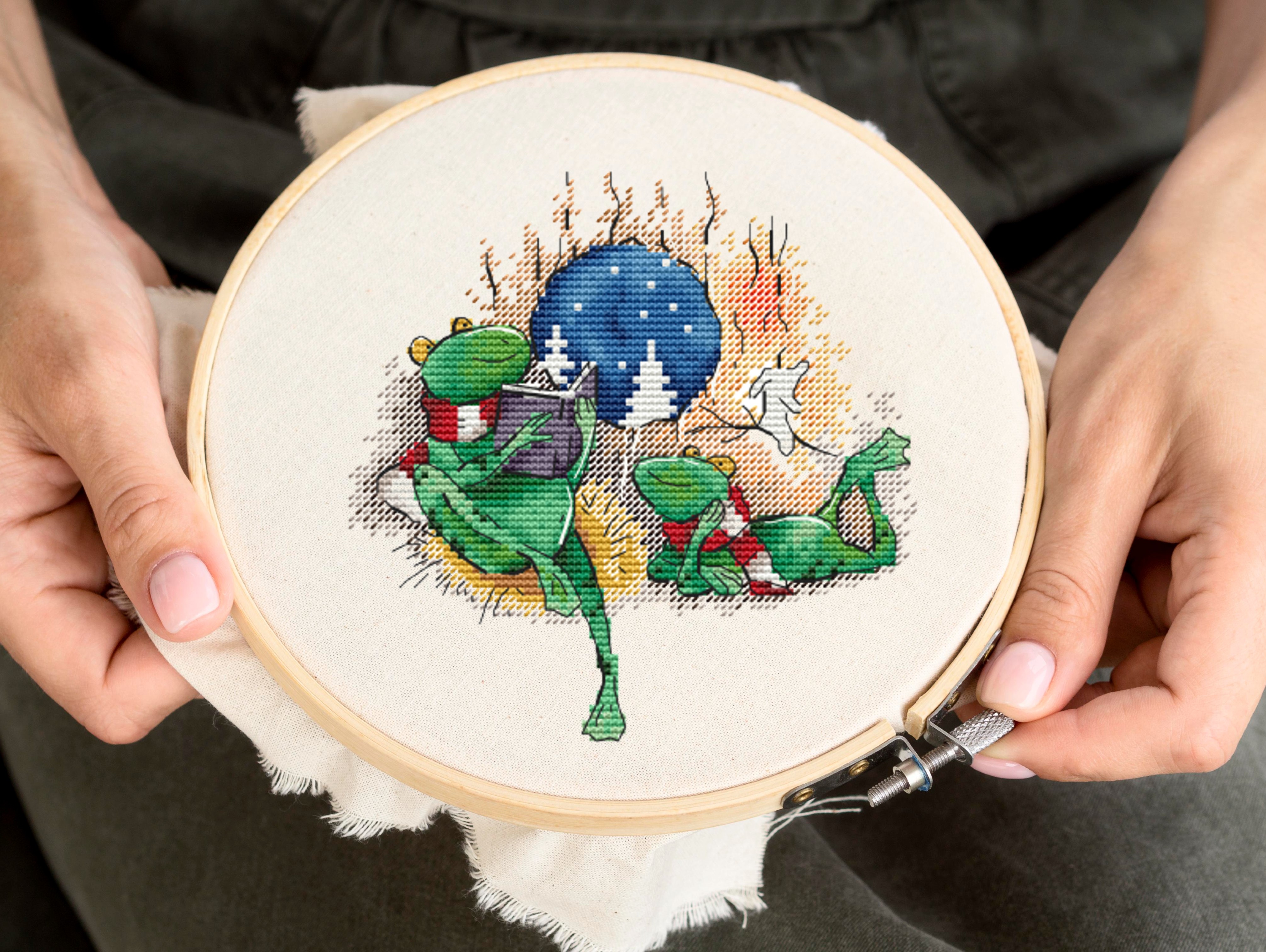 Cute Frogs PDF cross stitch patterns - Frog couple counted c | Inspire ...