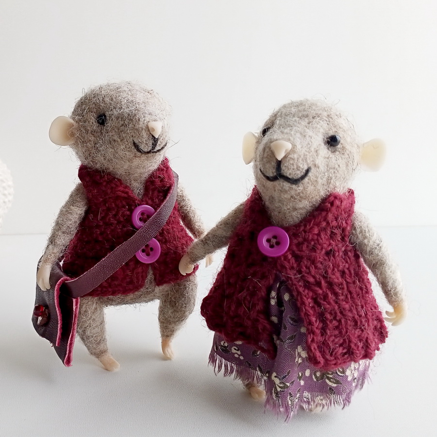 Small mouse family-Collectible mice-Two fluffy rats figurine - Inspire ...